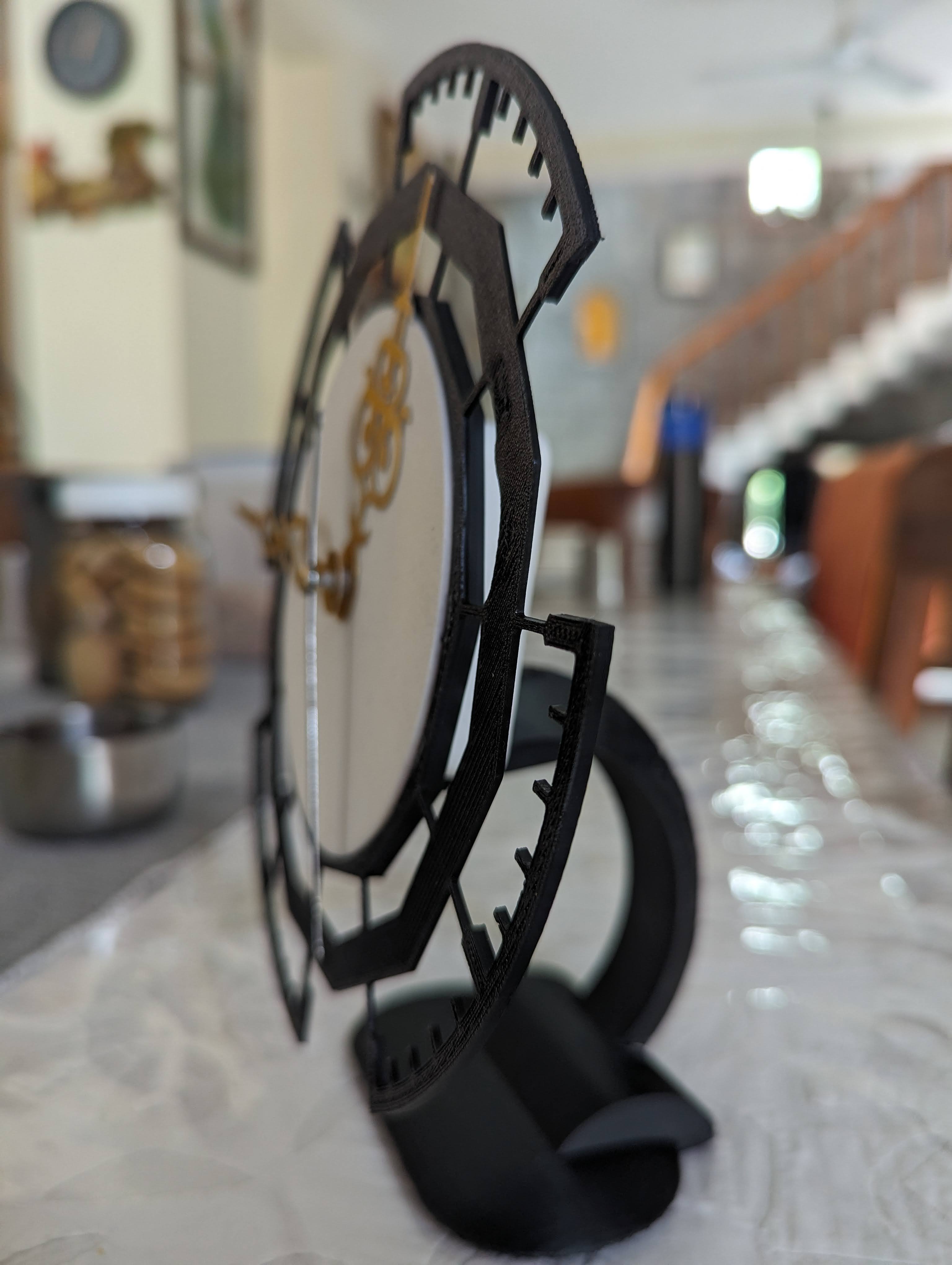 Simple clock by Anubhav Vanamamalai | Download free STL model ...