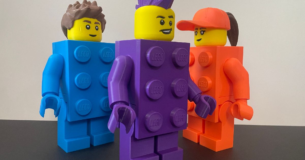 Brick Suit Of Big Bricks 6 1 Figure Autorstwa Mathew Roth Pobierz