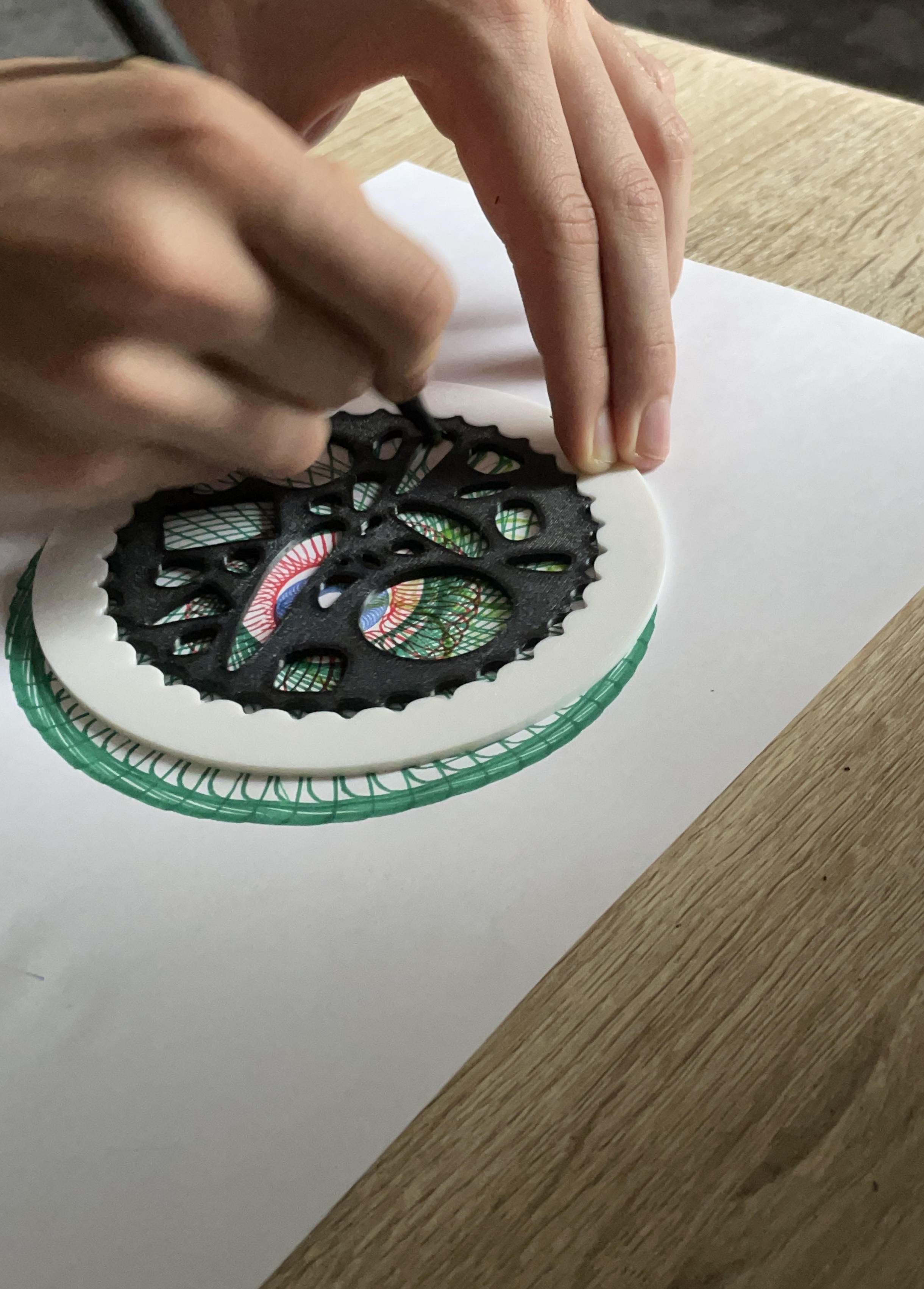 Spirograph template by VWPrint | Download free STL model | Printables.com