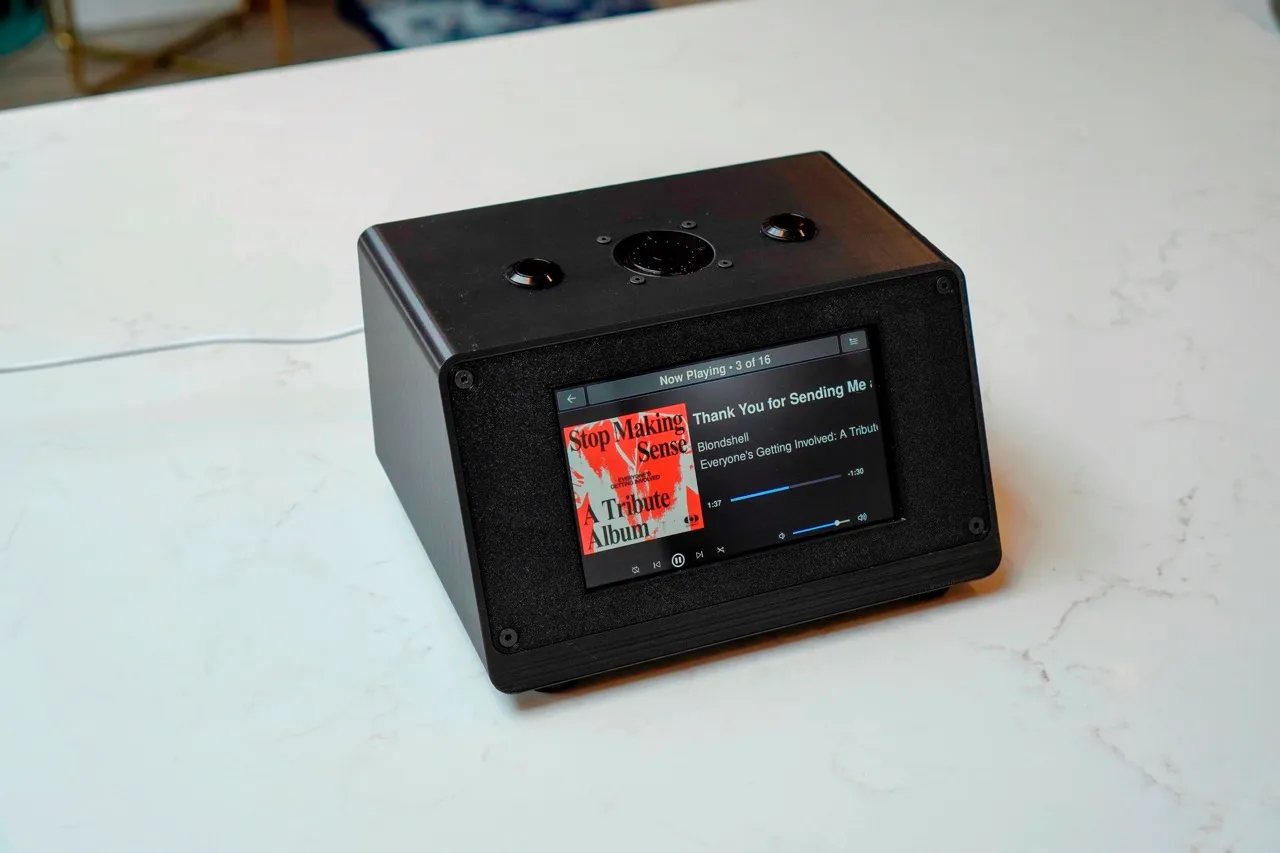 Touchscreen Squeezebox Player by Edd | Download free STL model ...