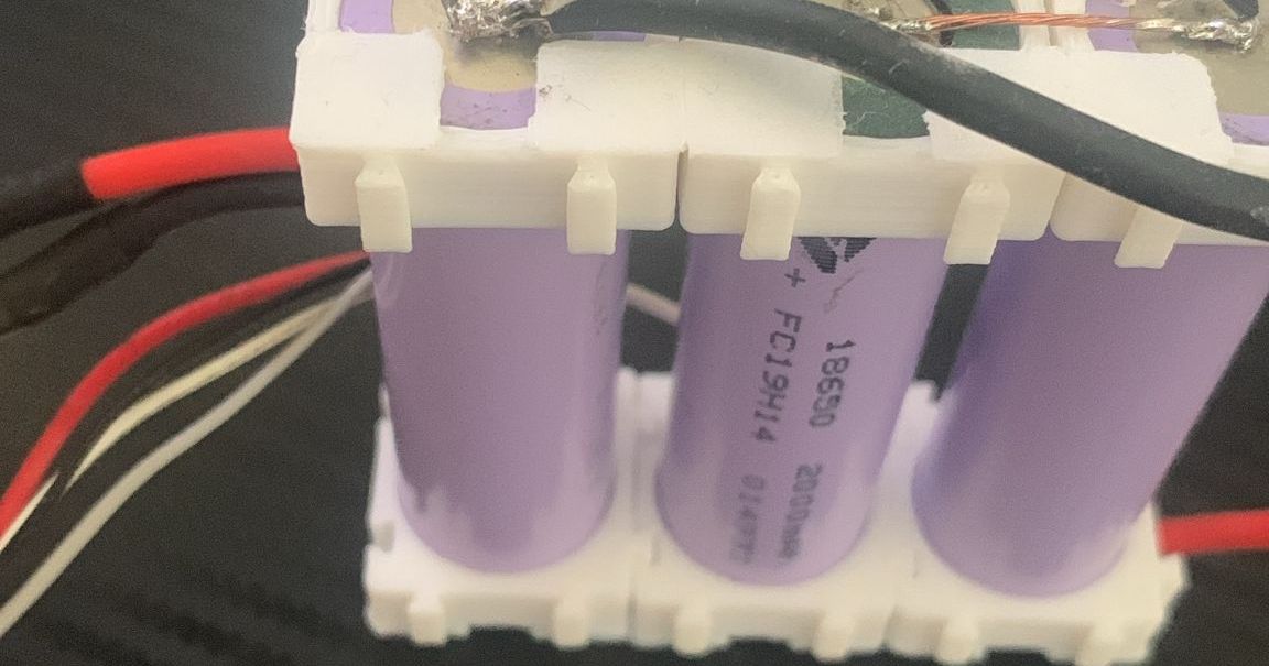 battery holder 18650 by Luca2757 | Download free STL model | Printables.com