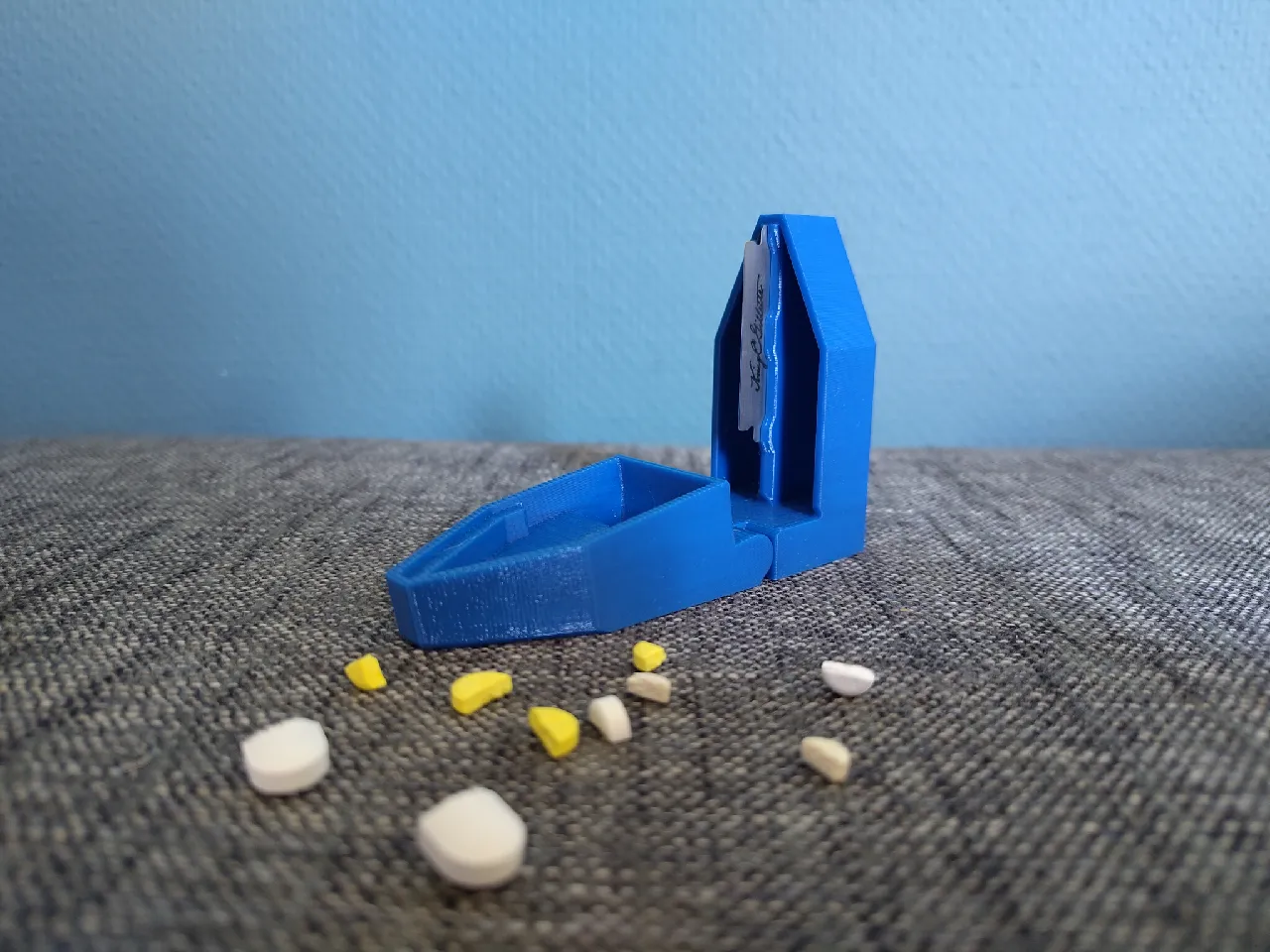 Pillcutter by Tom | Download free STL model | Printables.com