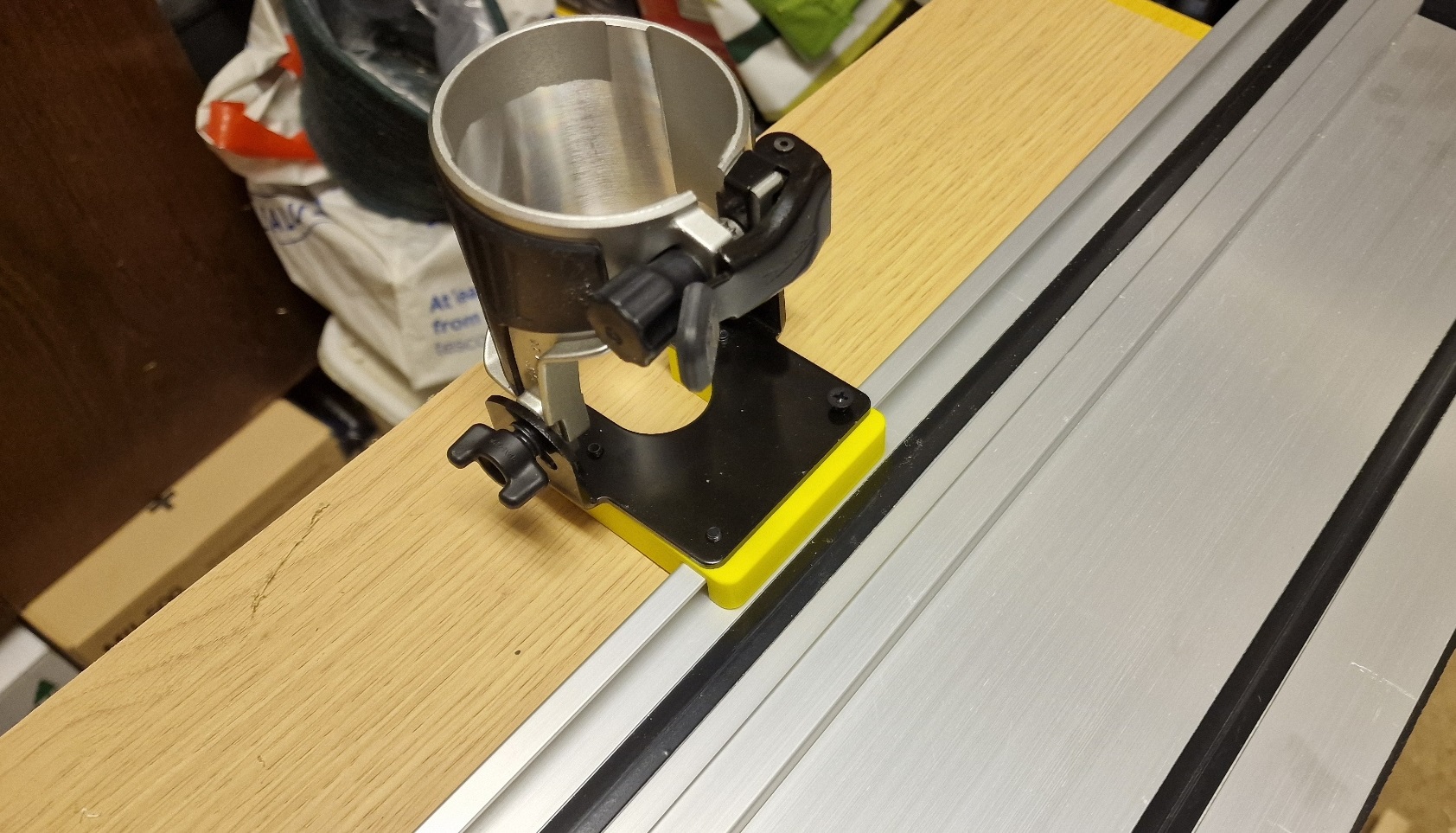 Fixed Base Router Adapter for Parkside Track and Makita DRT50 von ...