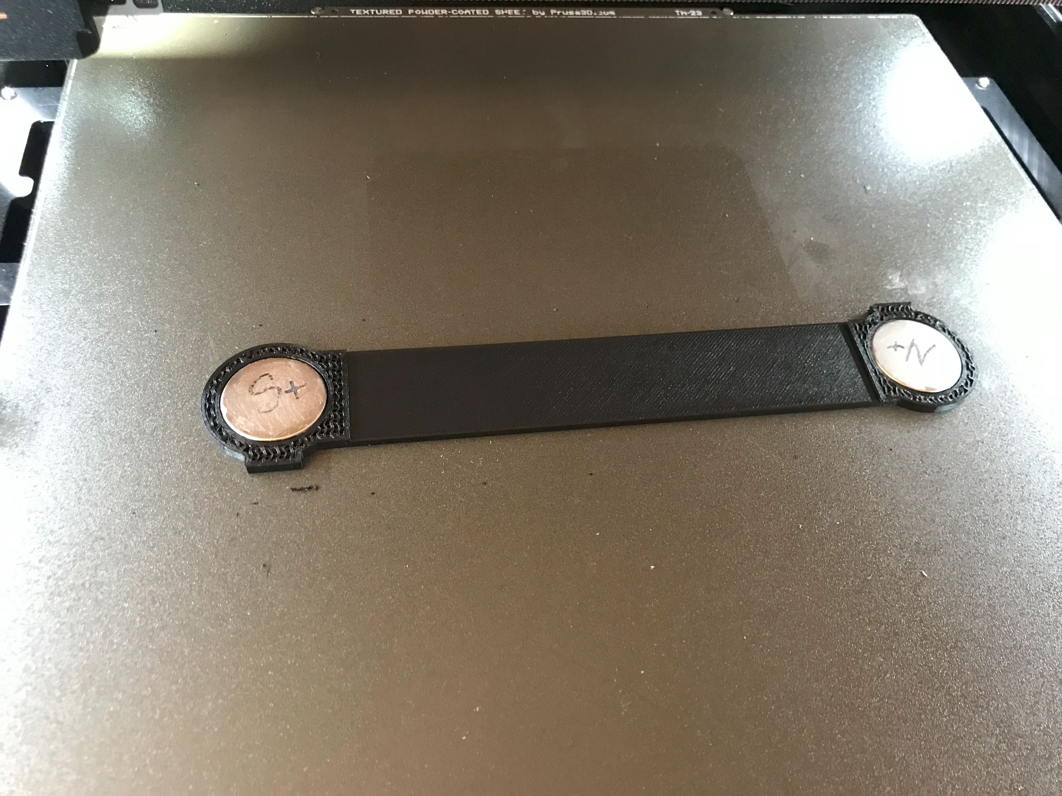 flexible magnetic strap by Simple3D | Download free STL model ...