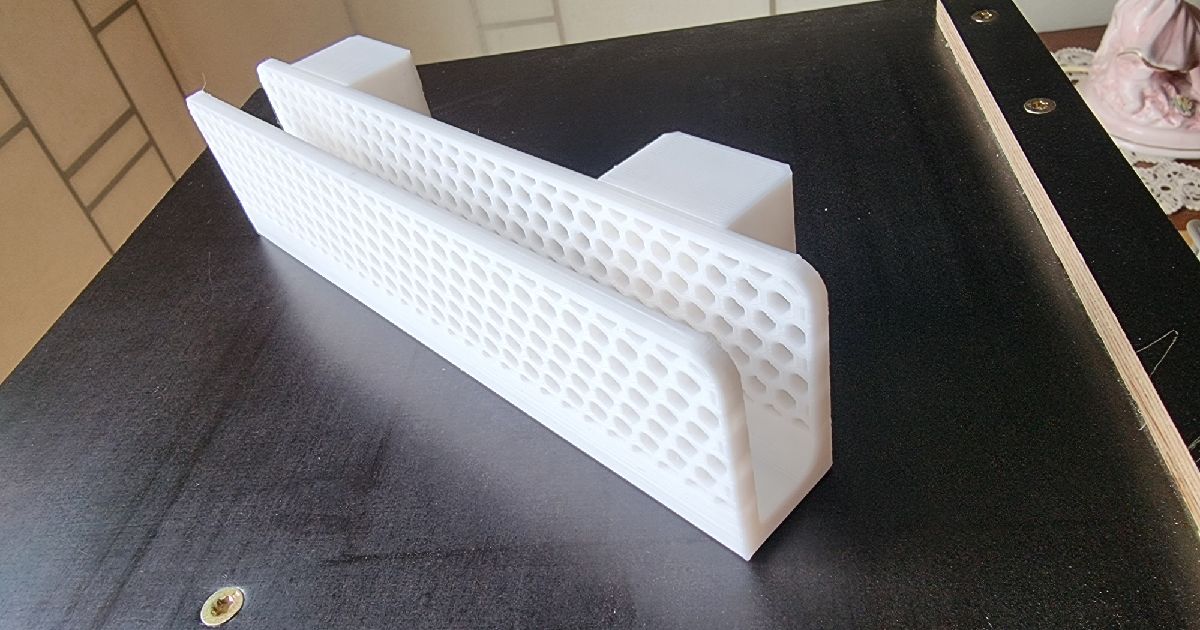 Gridfinity Sized Modular Desk Clamp MacBook Pro M1/M2 (2021) Holder by Estilly | Download free ...