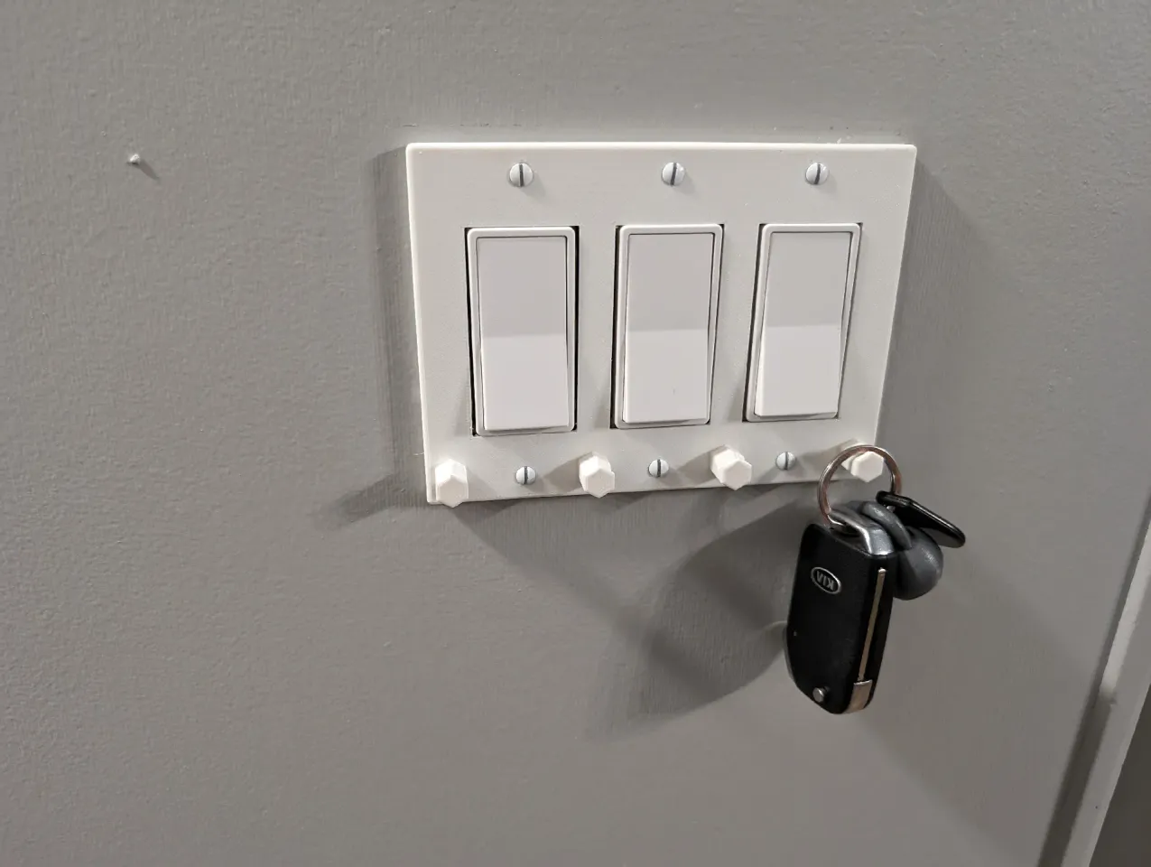 3 Gang Decora Plate With Key Hooks by tyler nagel | Download free STL ...