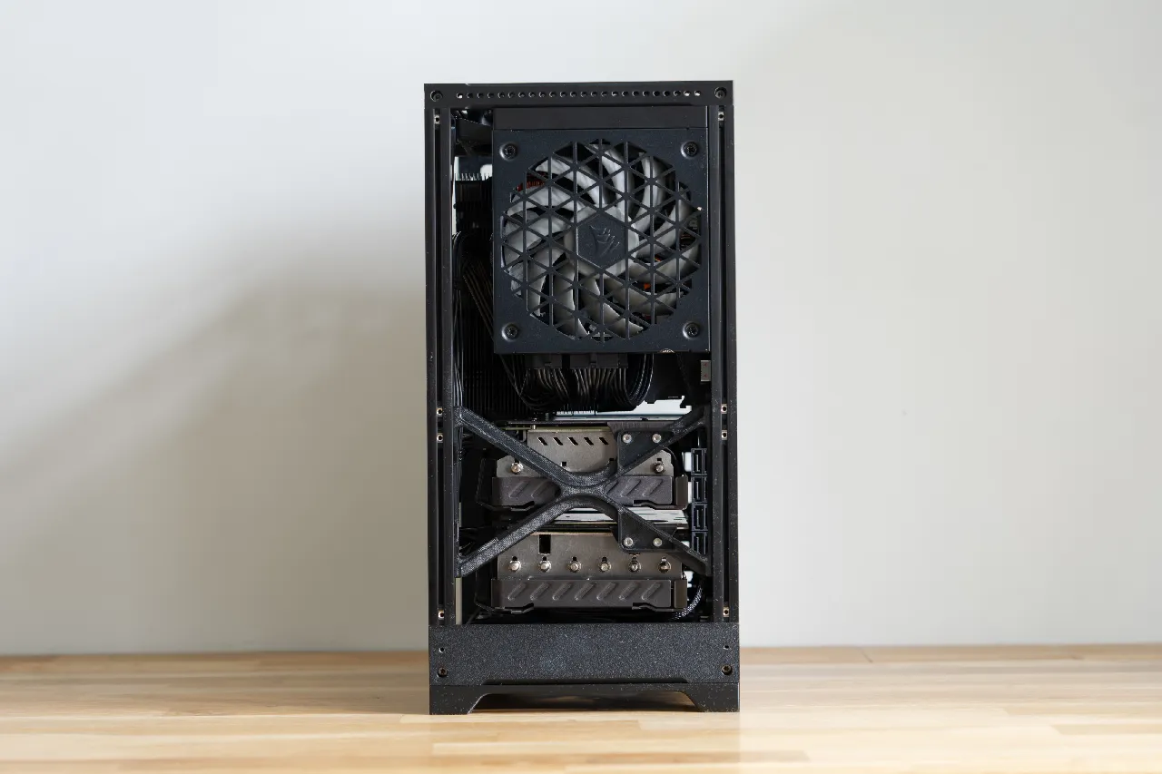 BeamCase ATX and microATX - compact modular (m)ATX case by BeamCase ...