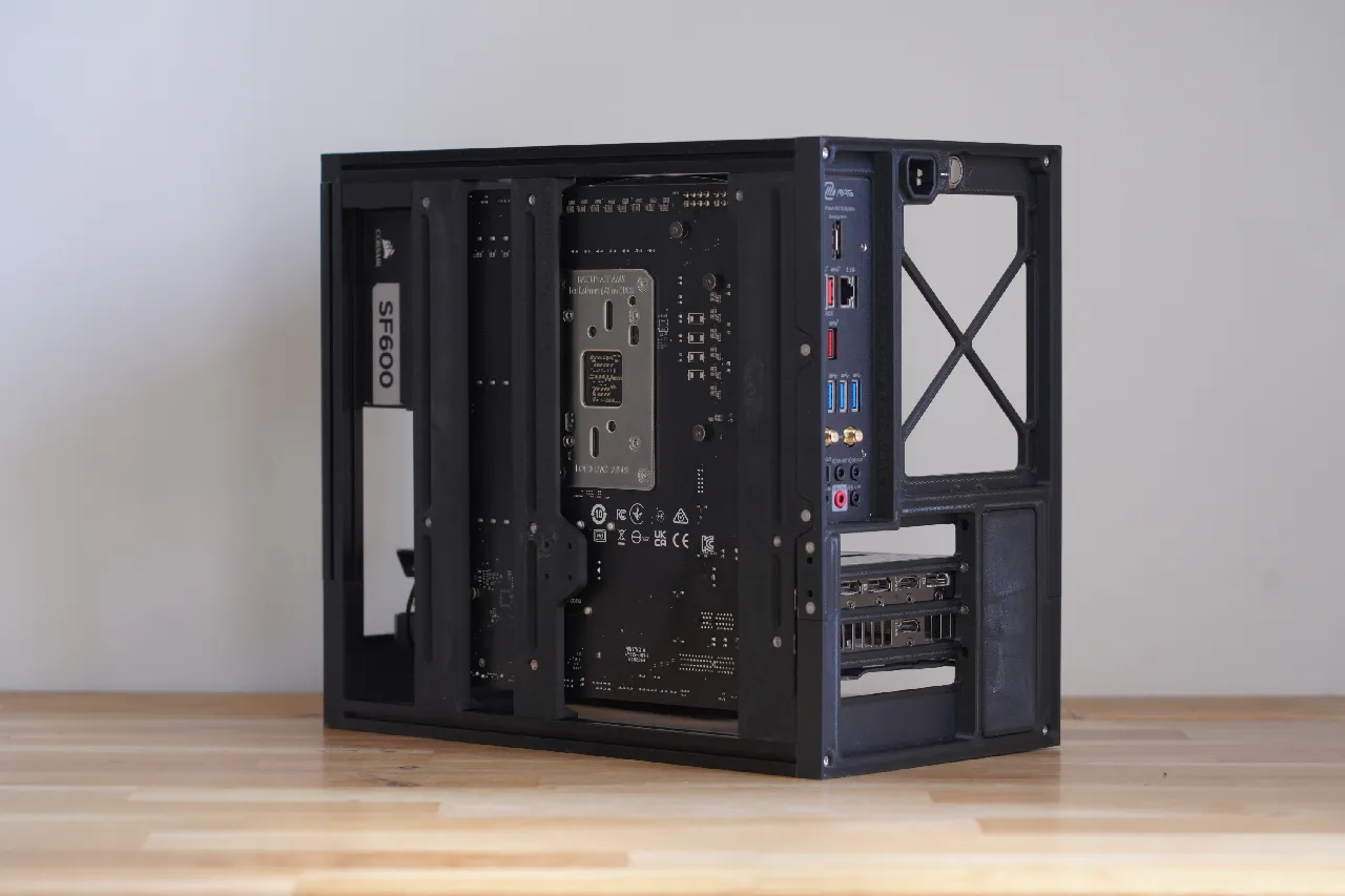 BeamCase ATX and microATX - compact modular (m)ATX case by BeamCase ...