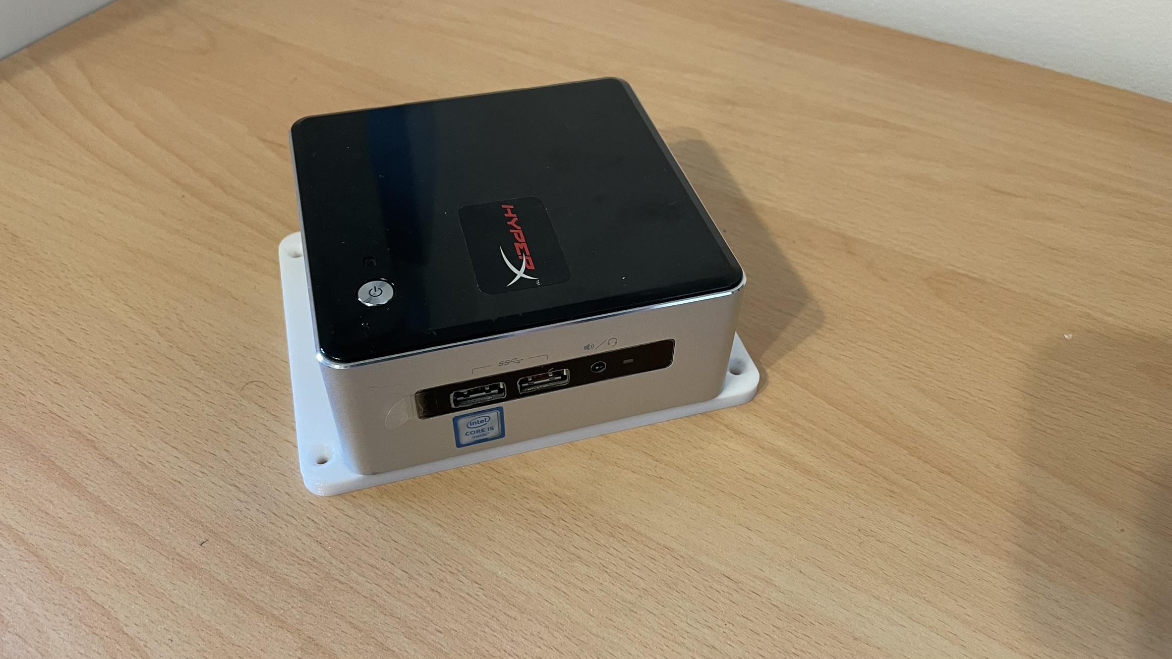 Intel NUC 6th generation Desk / Wall mountplate by Galaxy | Download ...