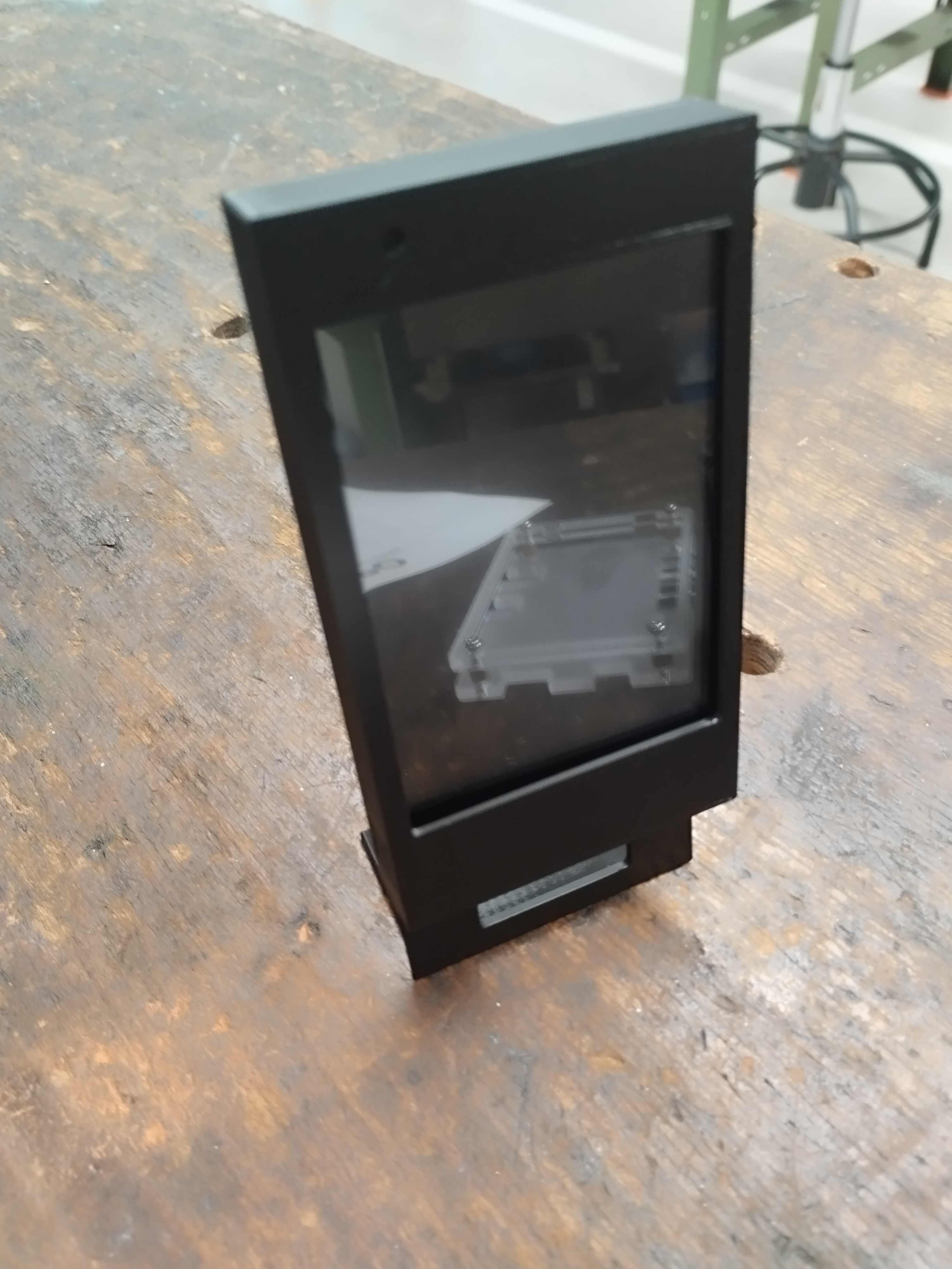 Lid with wall-mount for Box for Sunton esp32-3248S035 board by MINT ...