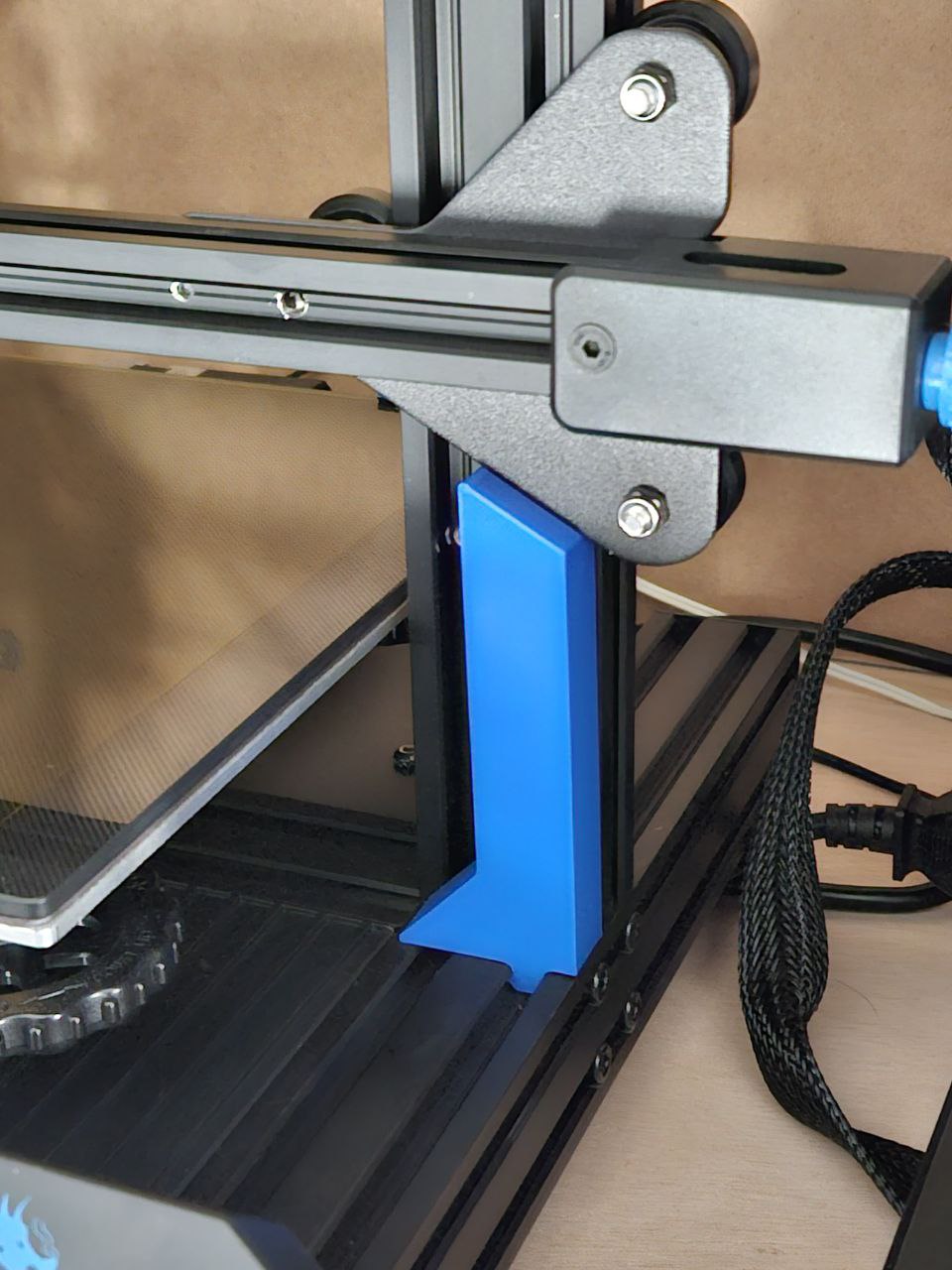 Gantry stand / stopper for the Creality Ender 3 v2 by Elmidea ...