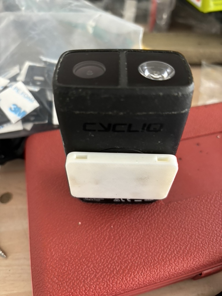 Cycliq Fly 12 Flat Mount by Goul | Download free STL model | Printables.com