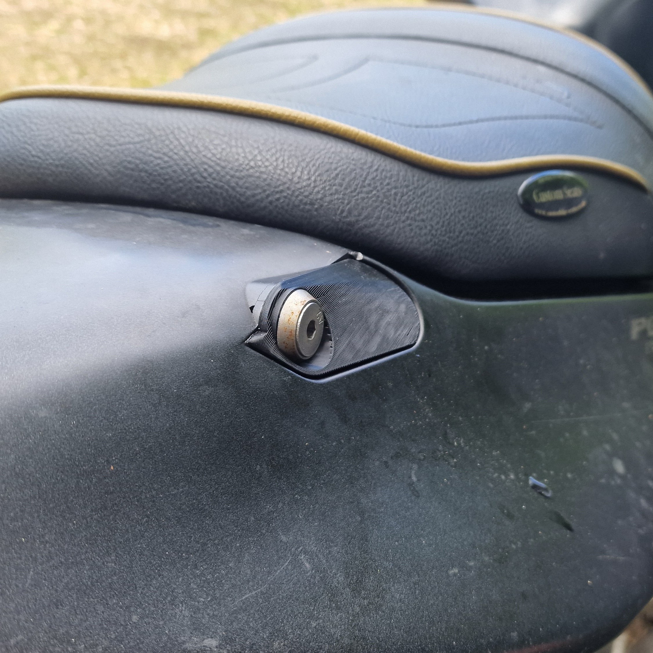 Honda CBR1100XX Super Blackbird Grab Handle Plugs by Pugwash | Download ...
