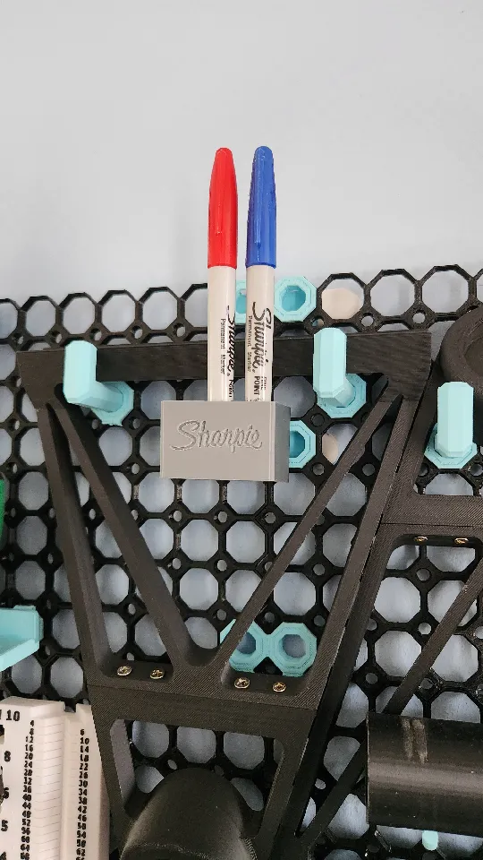 Sharpie Holder for Multiboard by Spiderdwarf | Download free STL model ...