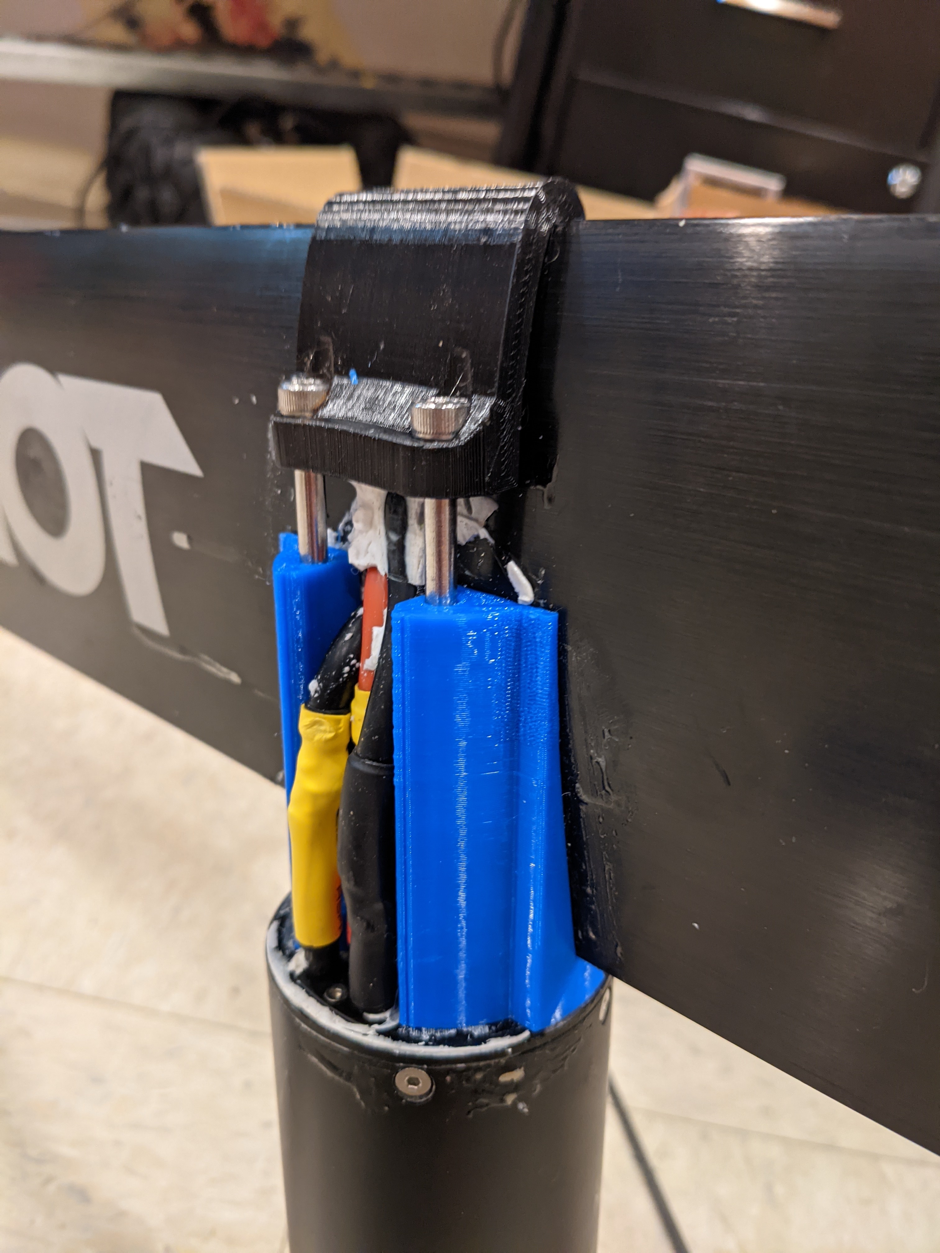 Efoil slingshot motor mount for 65161 motor by redpinelabs | Download ...