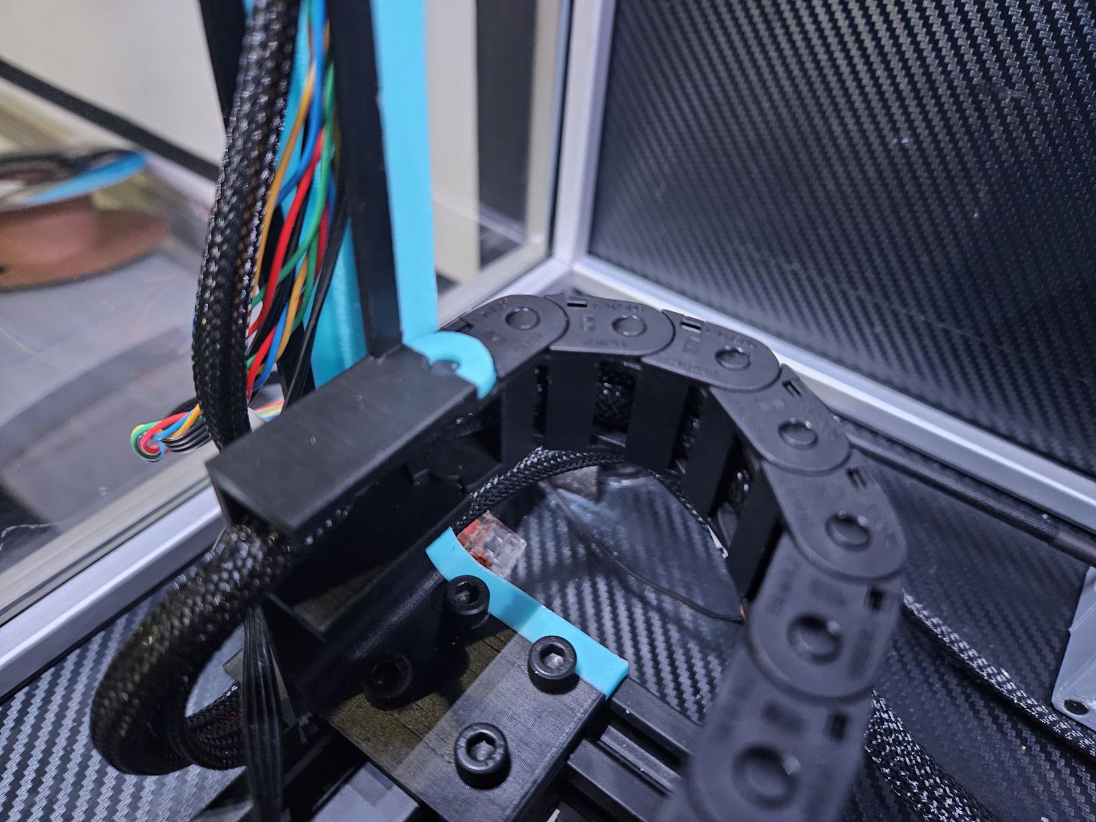 CR-10 Y-axis purchased drag chain with solid bed mount by Mitch Gallman ...