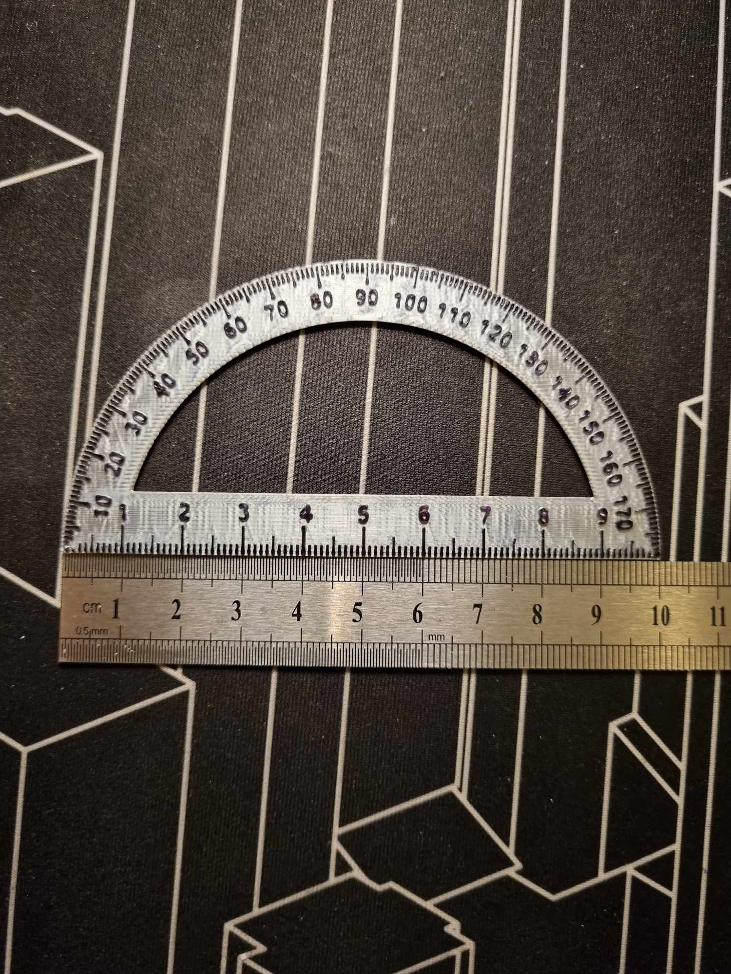 10 cm protractor with mm function (Accurate) by Frodo_Swaggins ...