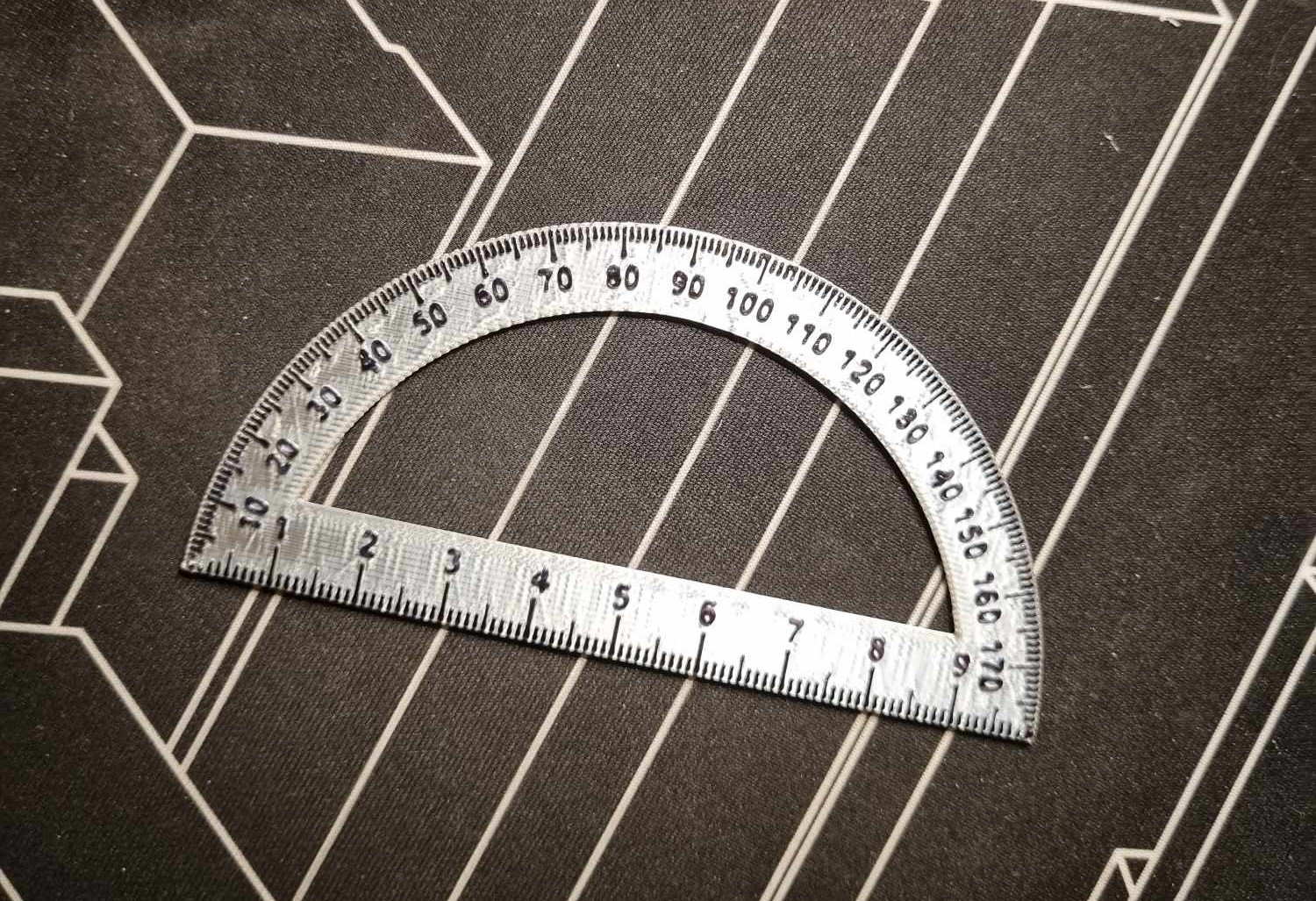 10 cm protractor with mm function (Accurate) by Frodo_Swaggins ...