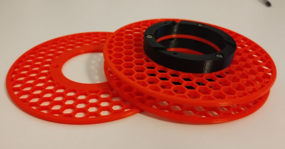 Fun-Sized Master Spool hub remix by Stefan German | Download free STL ...