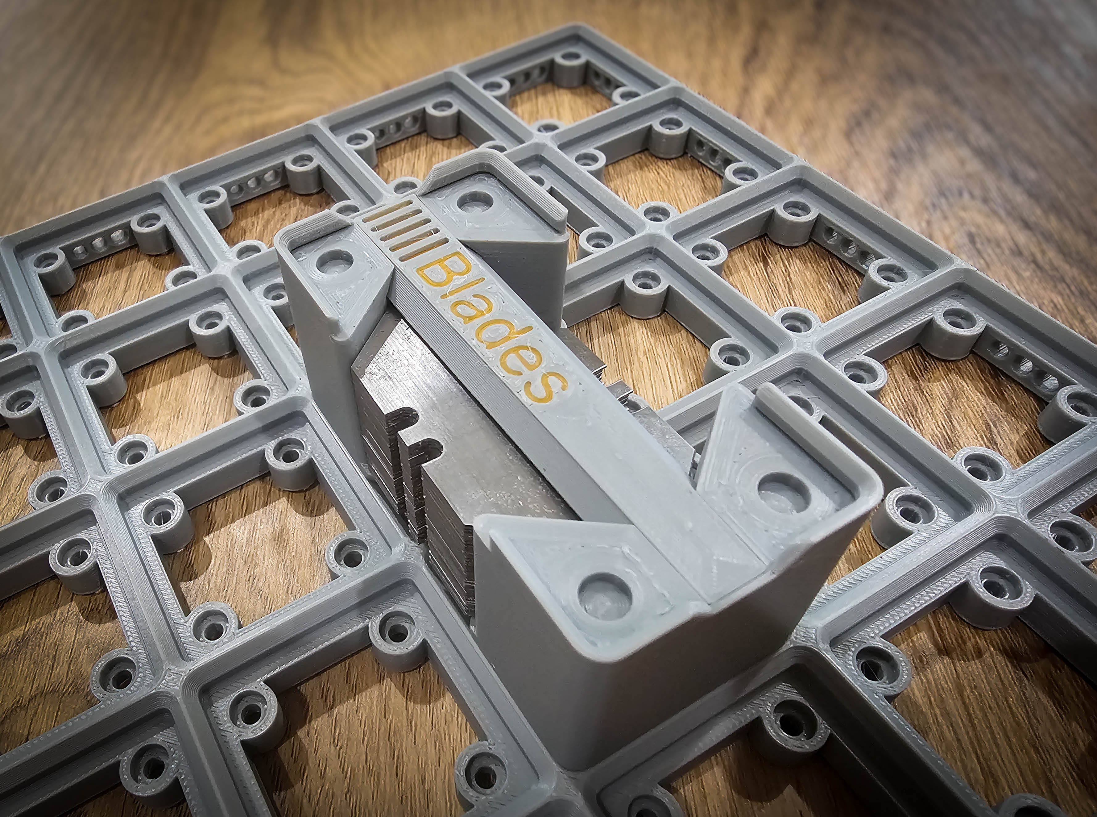 Gridfinity Utility Knife Blade Storage by Chremmler | Download free STL ...