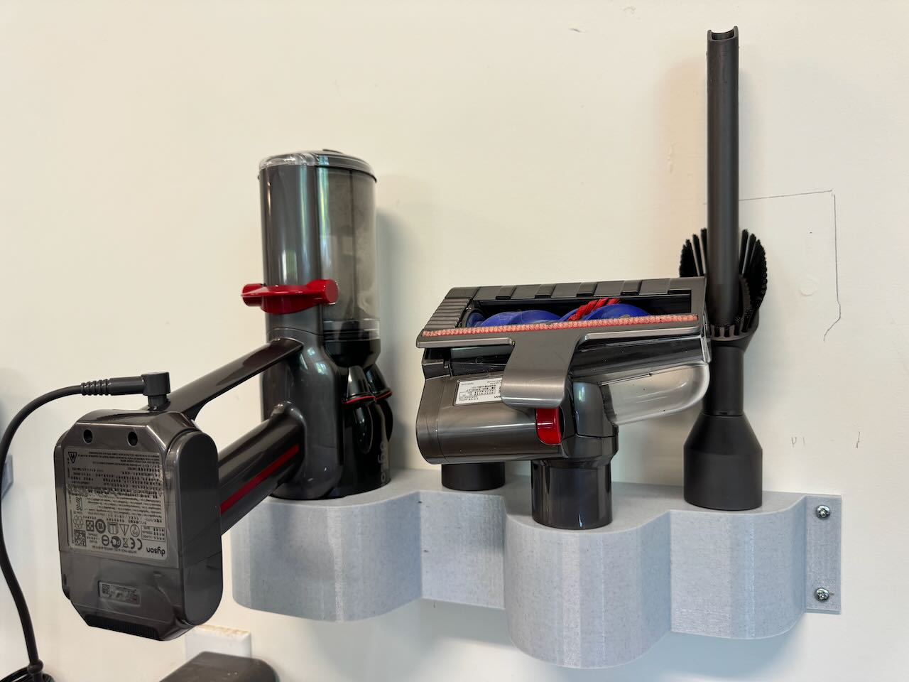 Dyson Humdinger Wall Rack by gglockner | Download free STL model ...