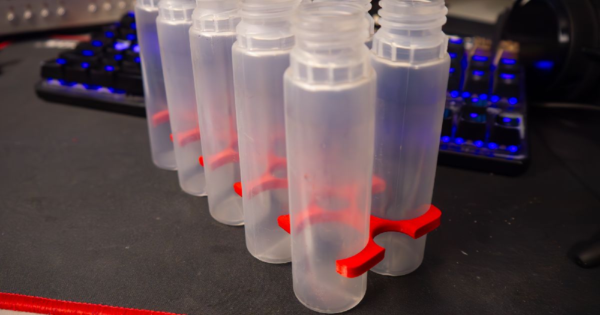 Simple bottle holder fo 60ml bottles by Jakub | Download free STL model ...