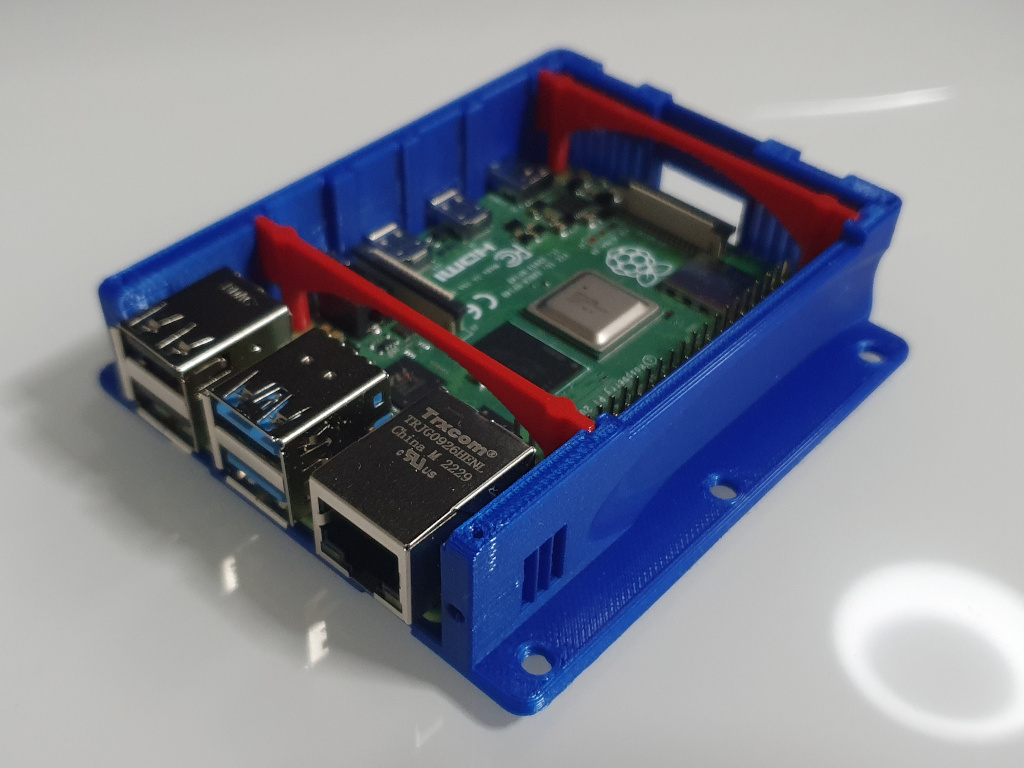Raspberry Pi 4 quality case, with VESA mount (V3.3) by Waebis-Lab ...