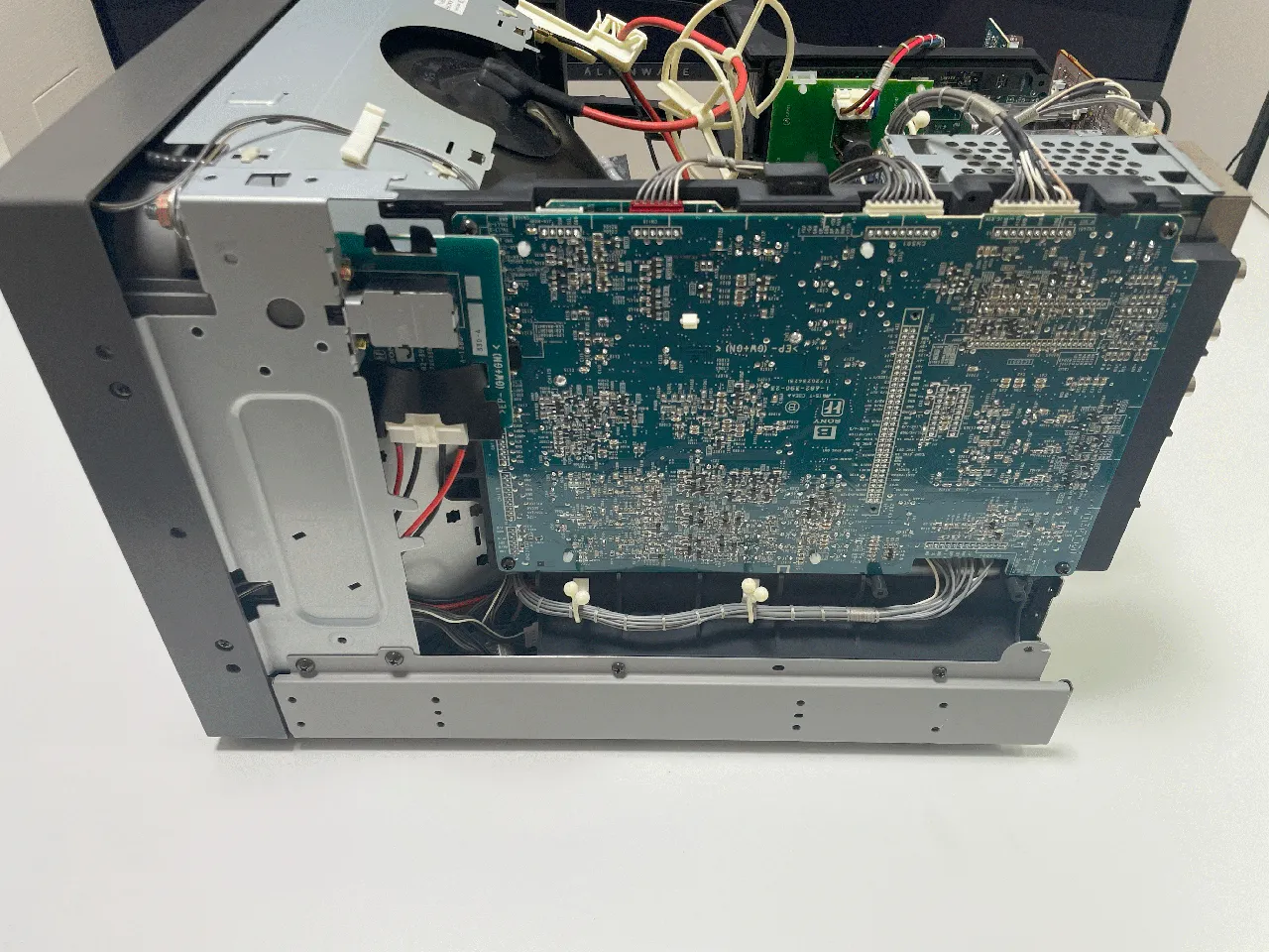 Sony PVM-14L5 processor boards frame / mounting bracket by zibranki ...