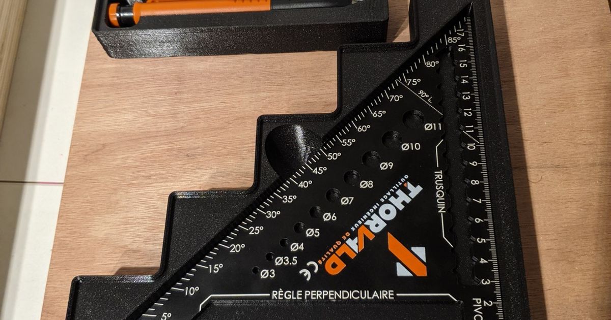 Gridfinity Thorvald square and pen holder by Pierrick | Download free ...