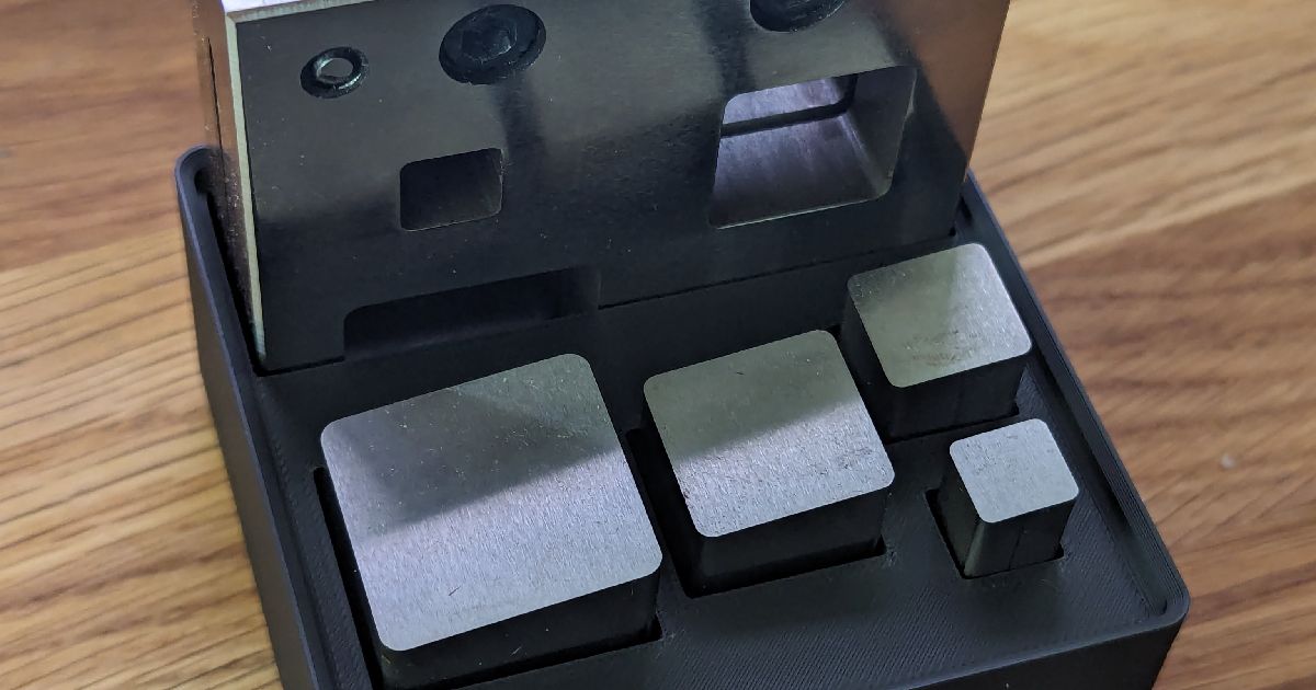 Gridfinity Square Disk Cutter Holder by melanoneiro | Download free STL ...