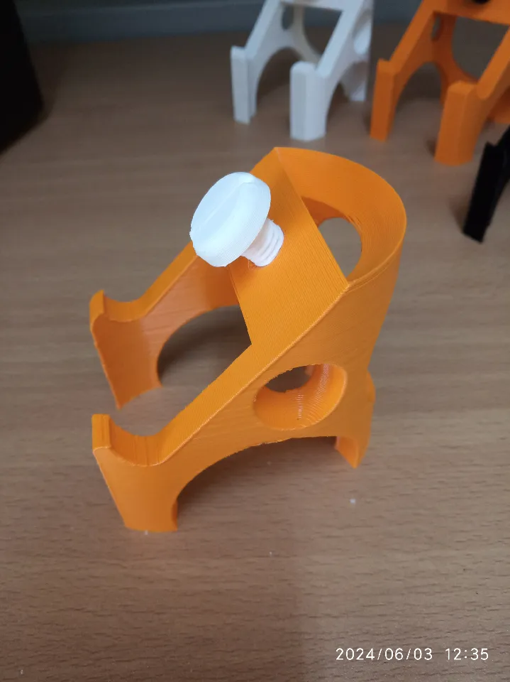 Screw your phone! by Conte Slad | Download free STL model | Printables.com