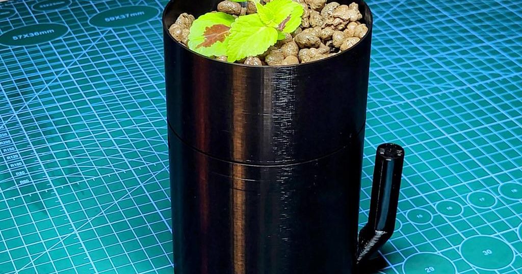 HydroPot Hydroponic plant growing system by GooseWorks | Download free ...