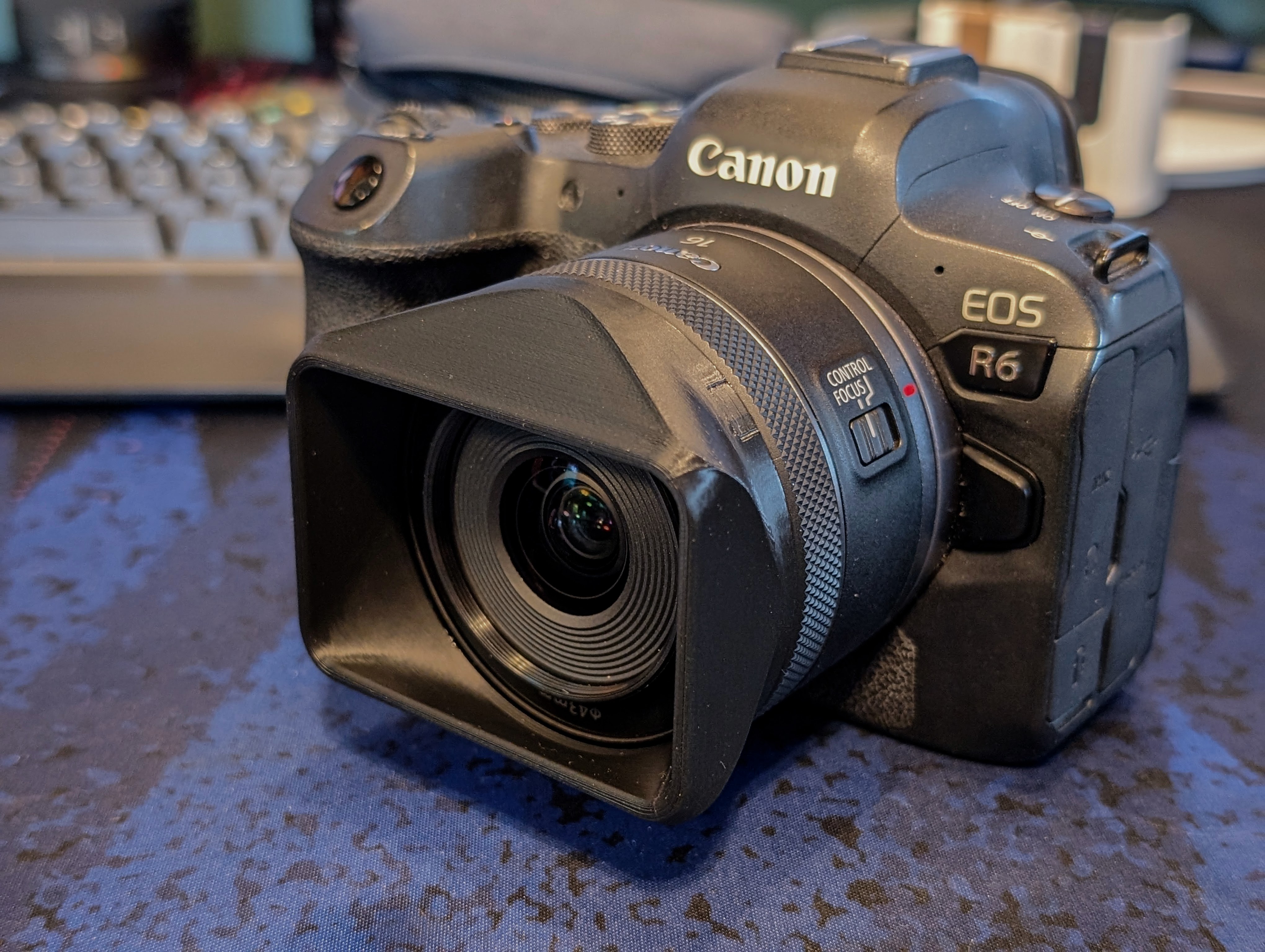 16mm Canon RF twist on Lens Hood by lokiparts | Download free STL model ...