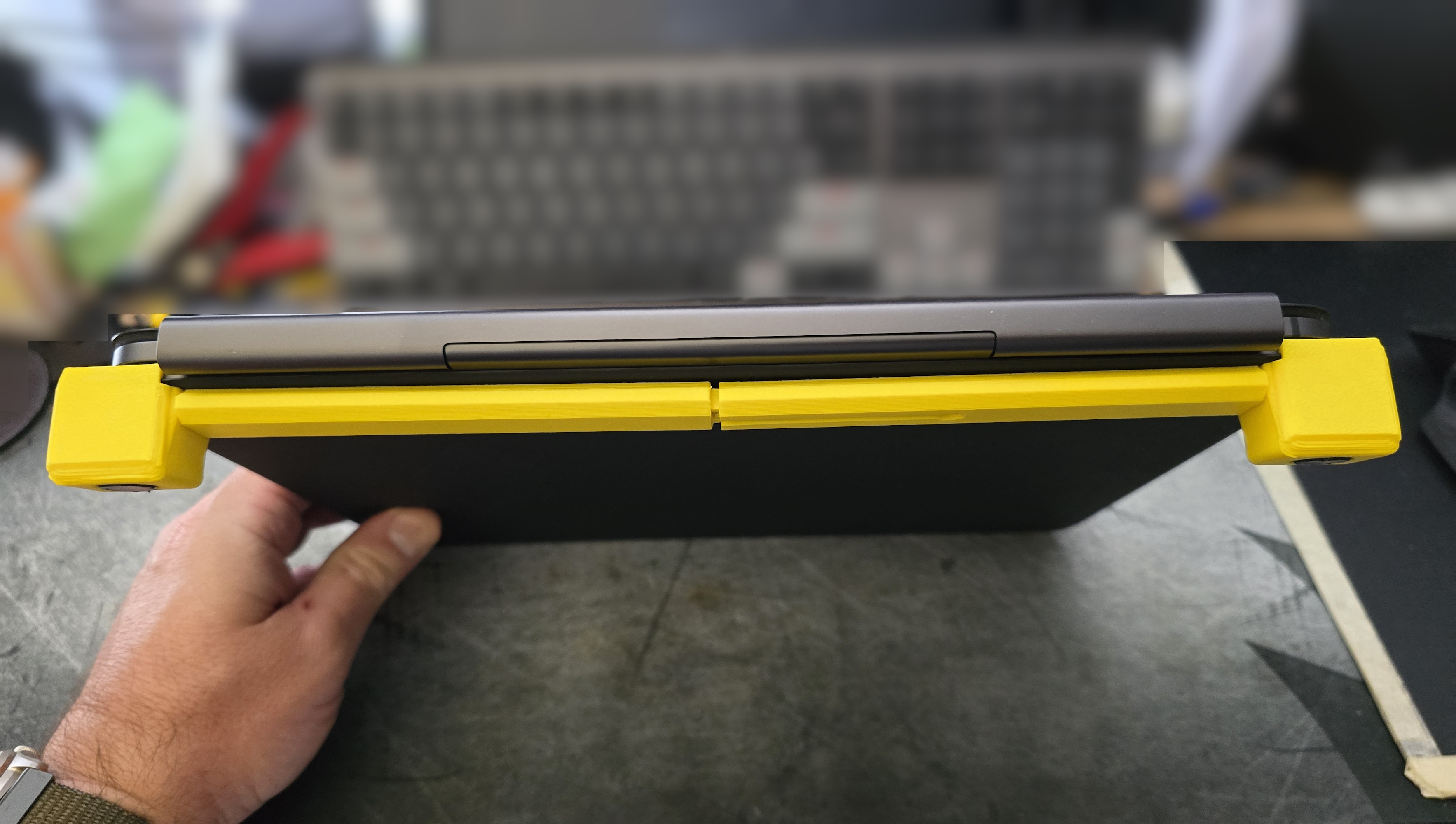 iPad Pro Magic Keyboard 13" Riser Beam by doesntfearzeus | Download ...