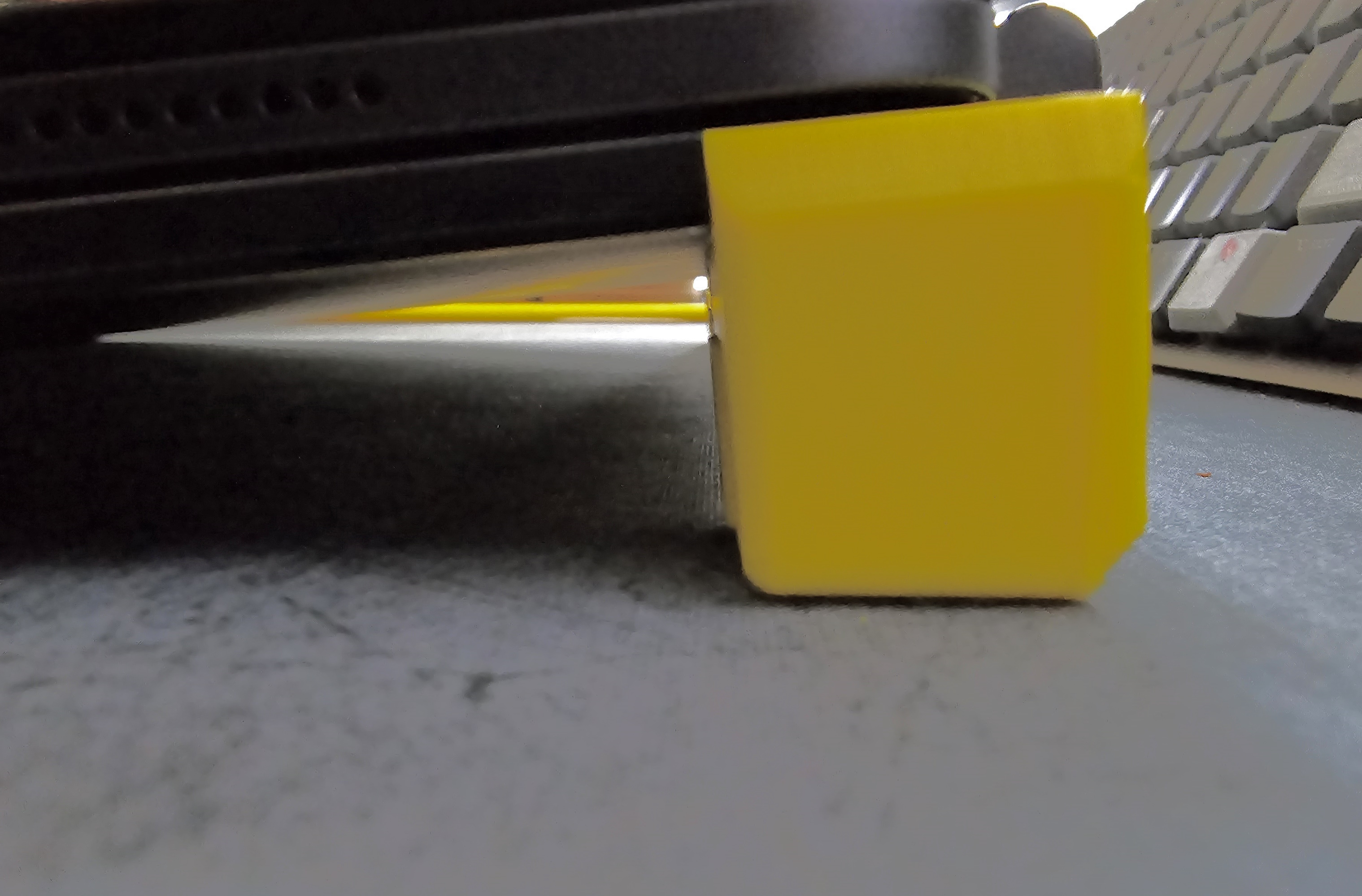 iPad Pro Magic Keyboard 13" Riser Beam by doesntfearzeus | Download ...