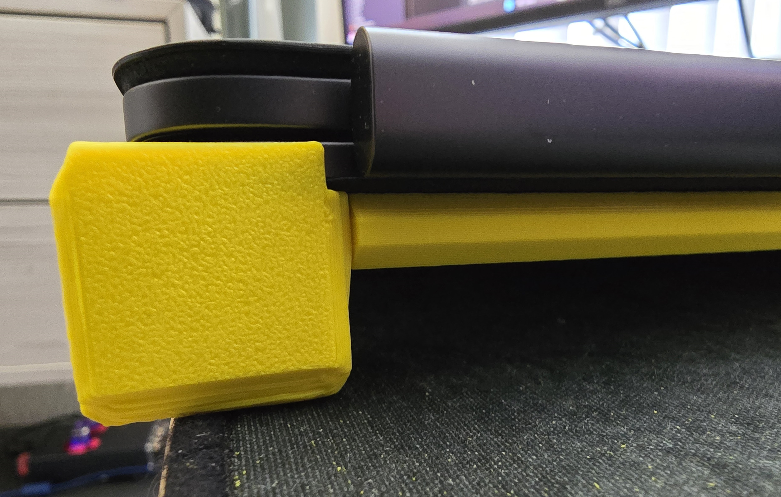 iPad Pro Magic Keyboard 13" Riser Beam by doesntfearzeus | Download ...