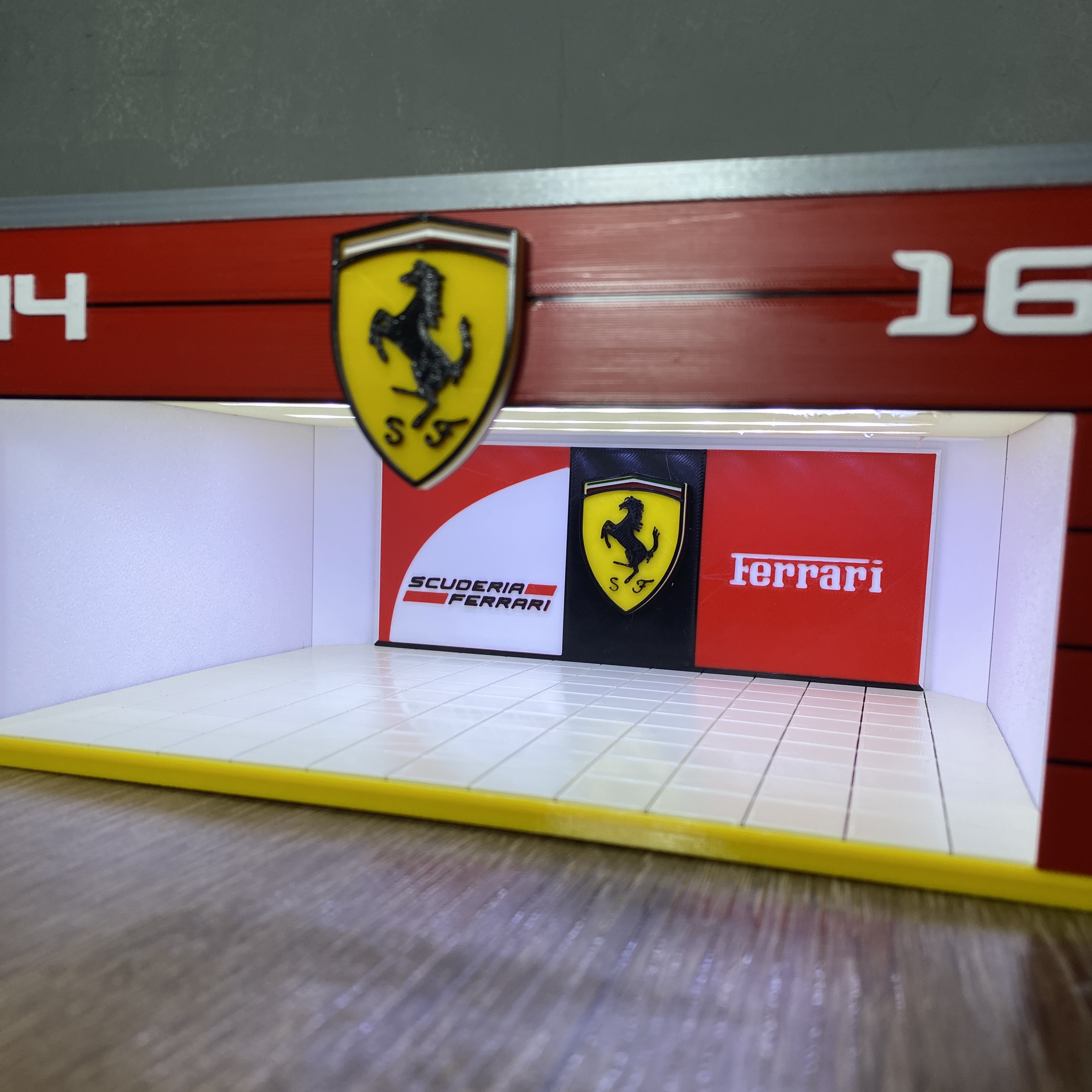 Diorama 1:64 Garage Ferrari by BrunoSoares | Download free STL model ...