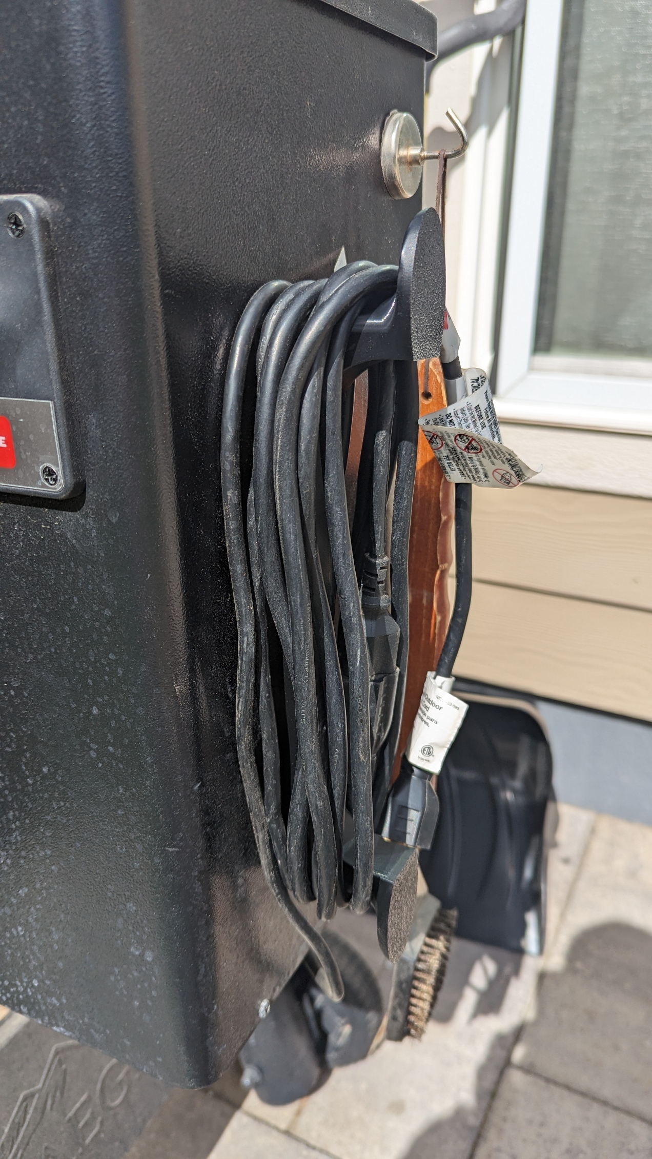 Cord Wrap w/magnets by muldaddy | Download free STL model | Printables.com