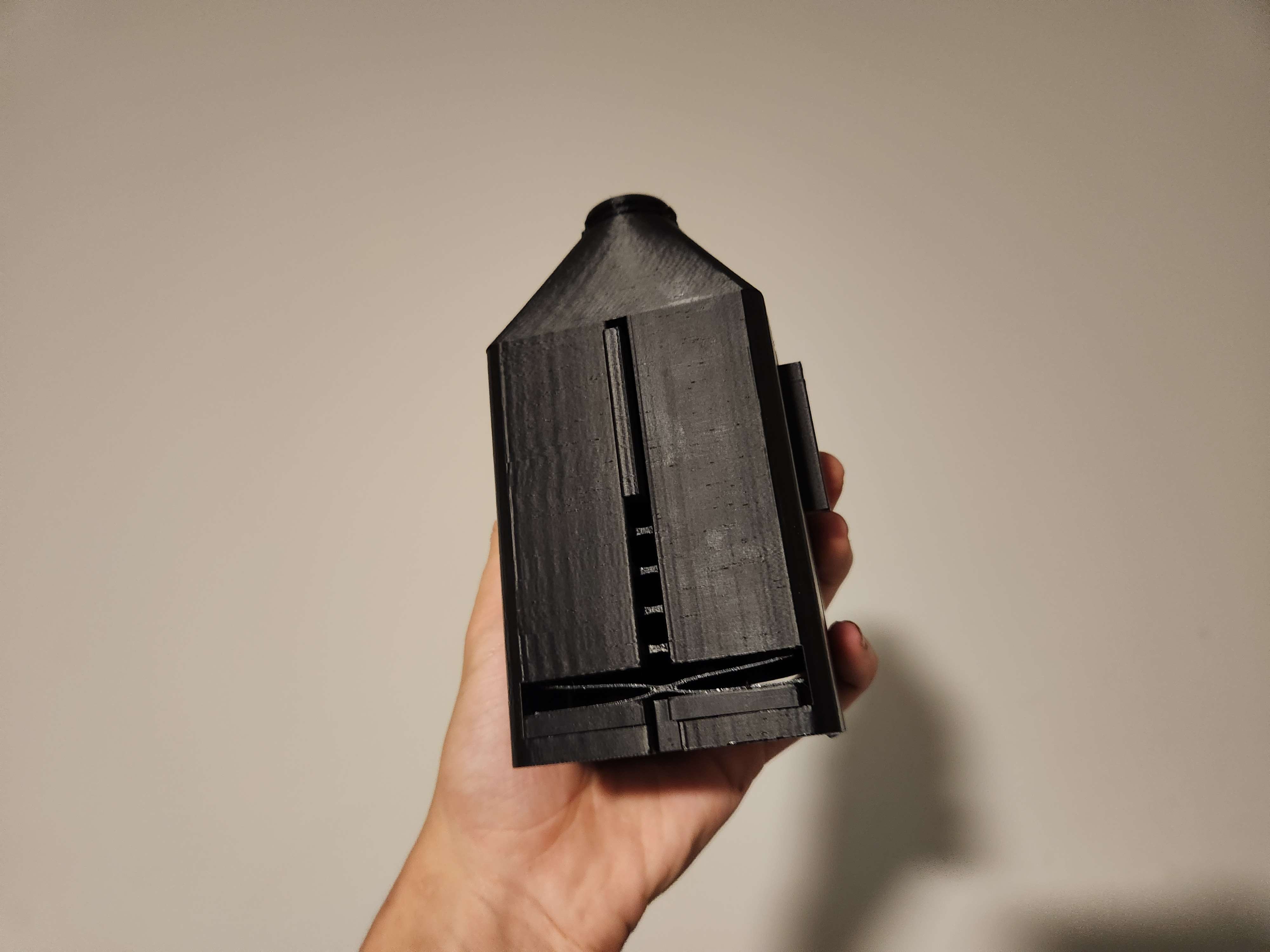Fully 3D Printed Spring Loaded Gel Blaster Magazine by Lugnut722 ...