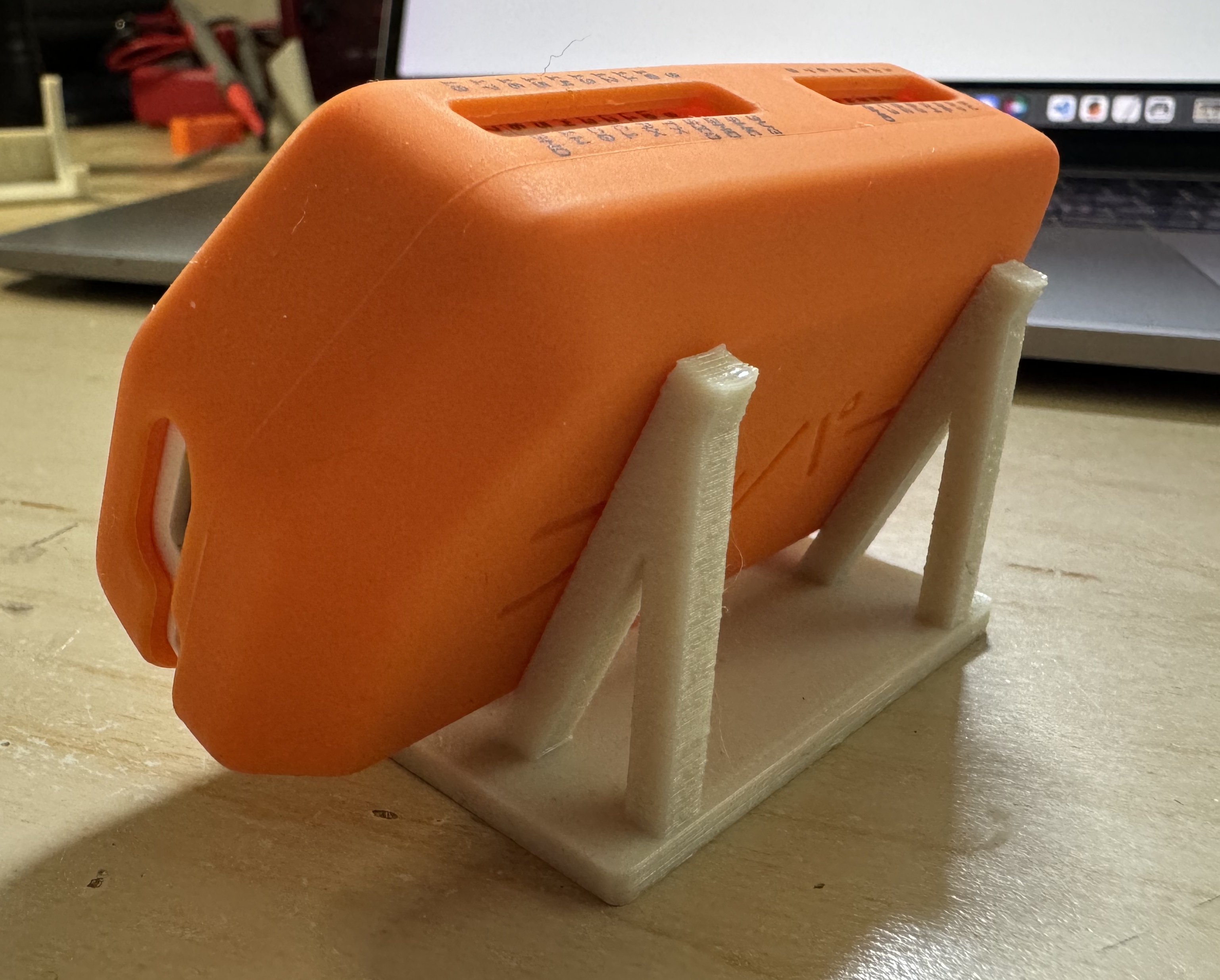 Flipper Zero Simple Stand by Rik Kershaw-Moore | Download free STL ...