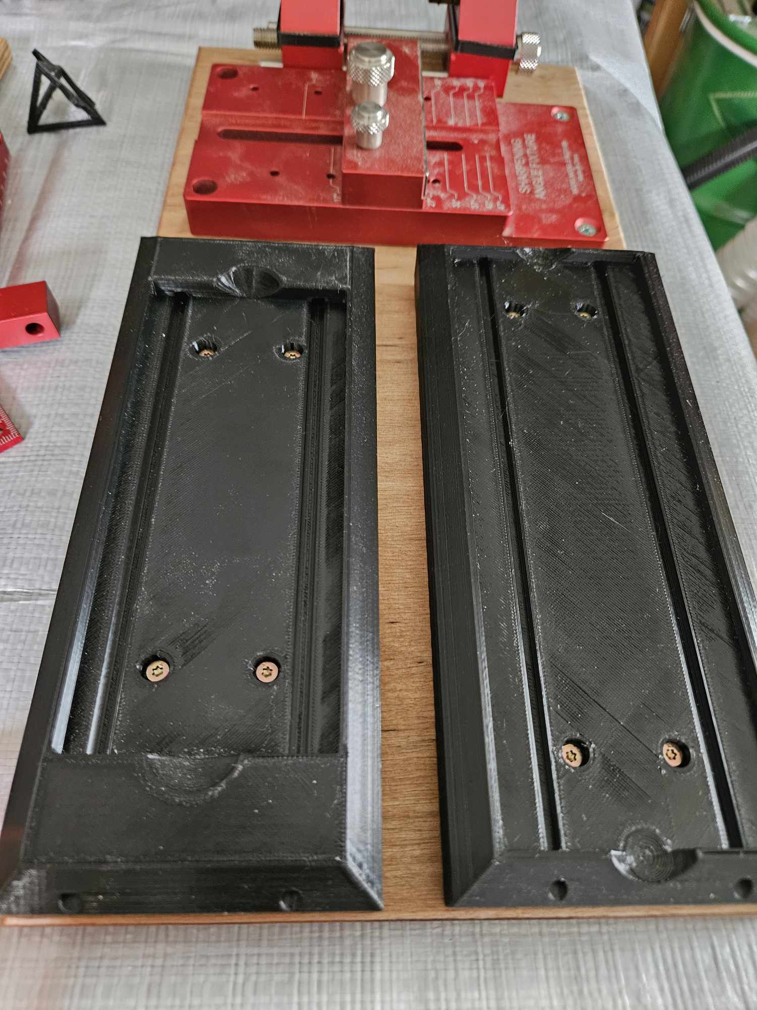 Sharpening chisel station - Whetstone/Diamond holder by PanLyzwa ...