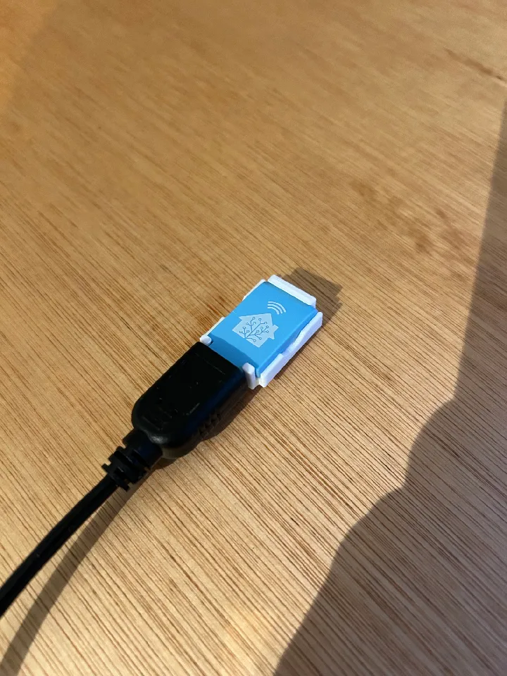 Wallmount for Home Assistant SkyConnect USB-stick by 3dnldh | Download ...