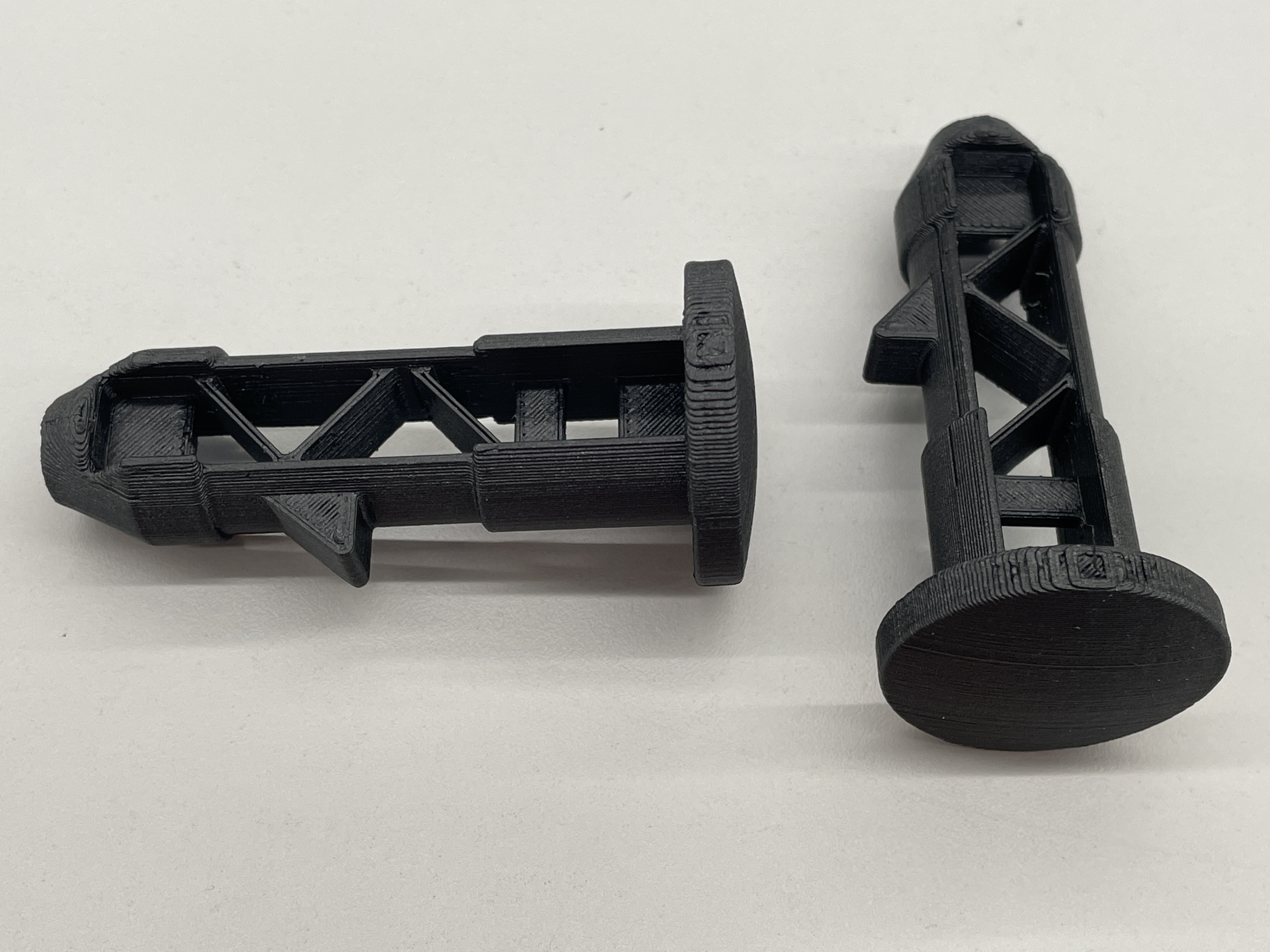 Bin Lid Hinge Pins da Javar | Scarica il modello STL gratuito ...