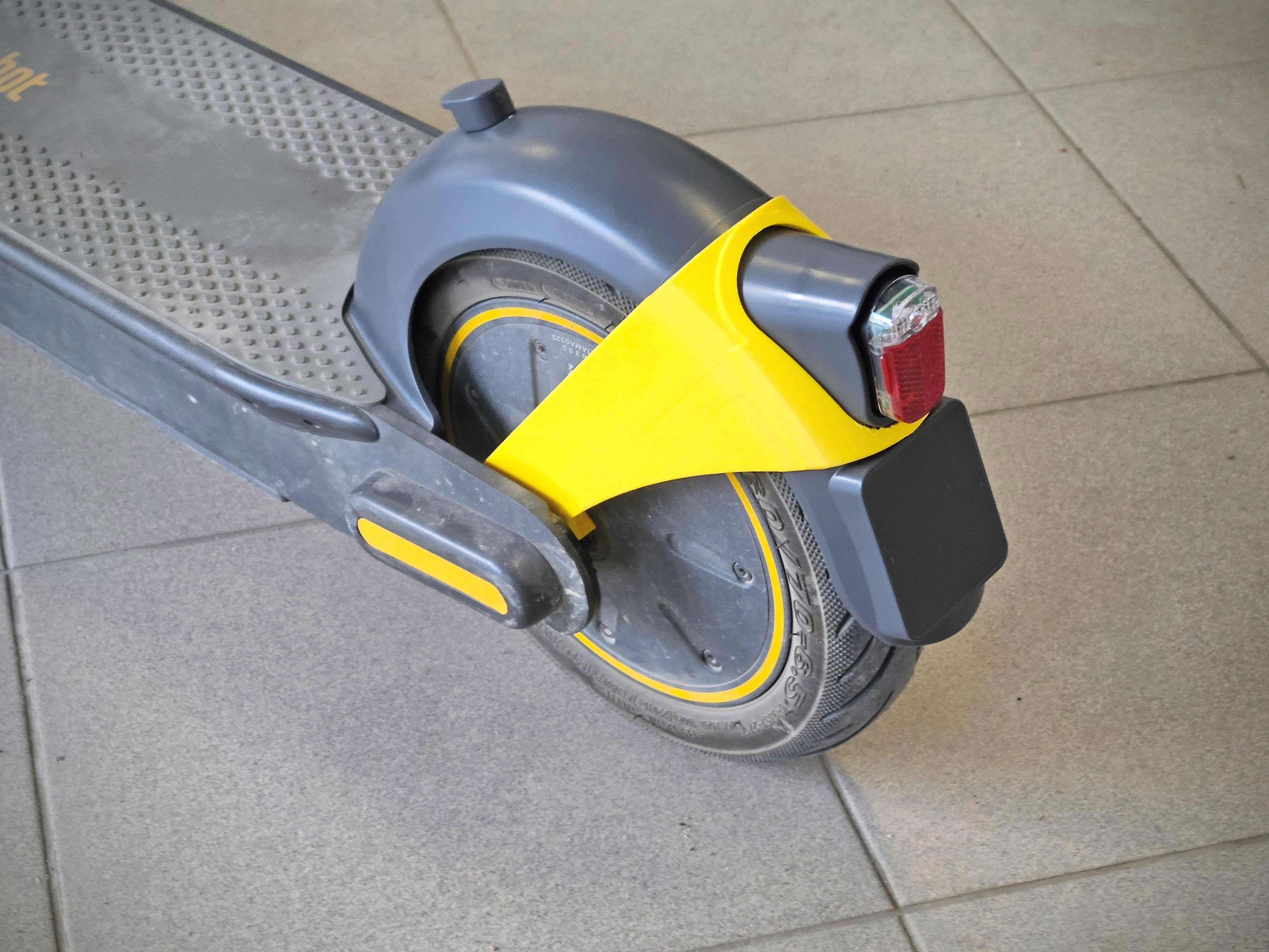Ninebot Max G30E II rear fender support by Ziemniaczenka | Download ...