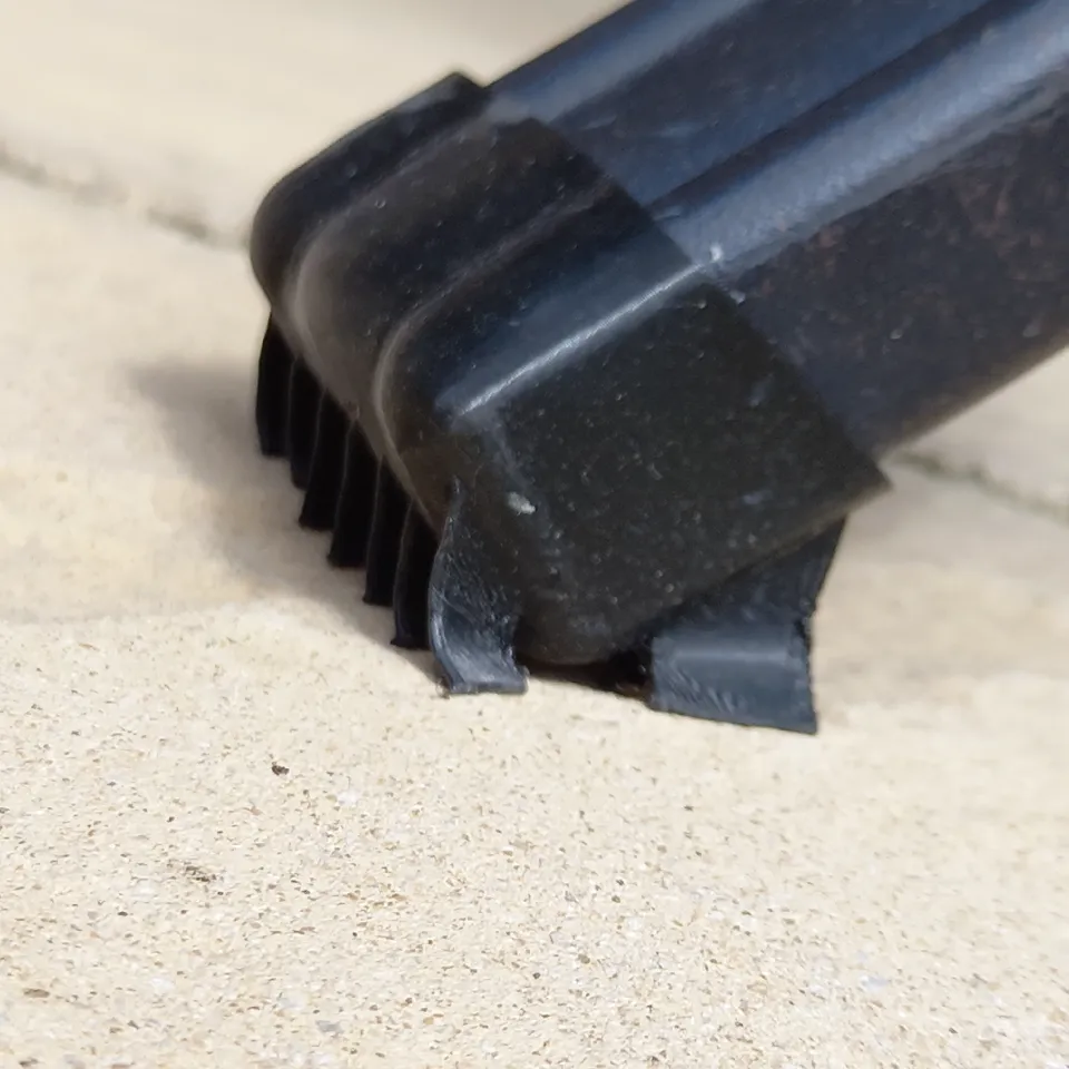 No wobble table feet by Peter Main | Download free STL model ...