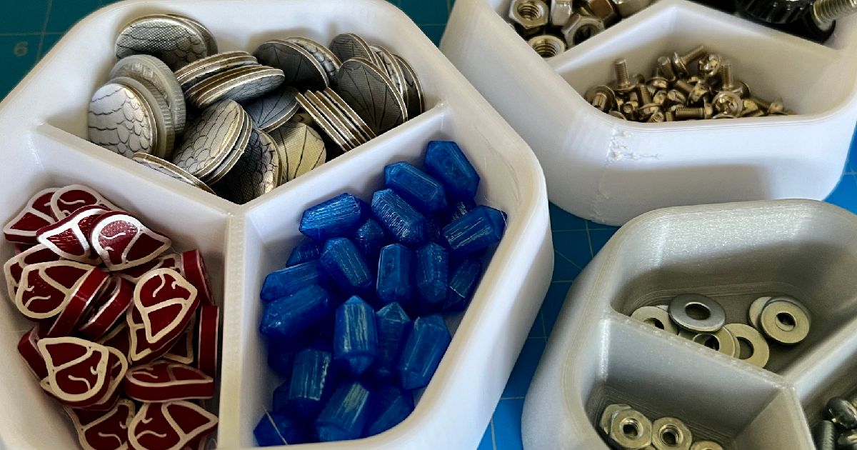 Stackable Hexagonal Token Trays for Gaming with 3 sections by EcoDad ...