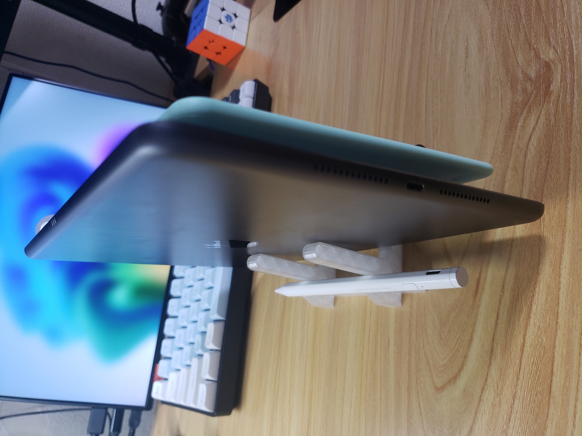 Simple tablet holder by ptdung91 | Download free STL model | Printables.com