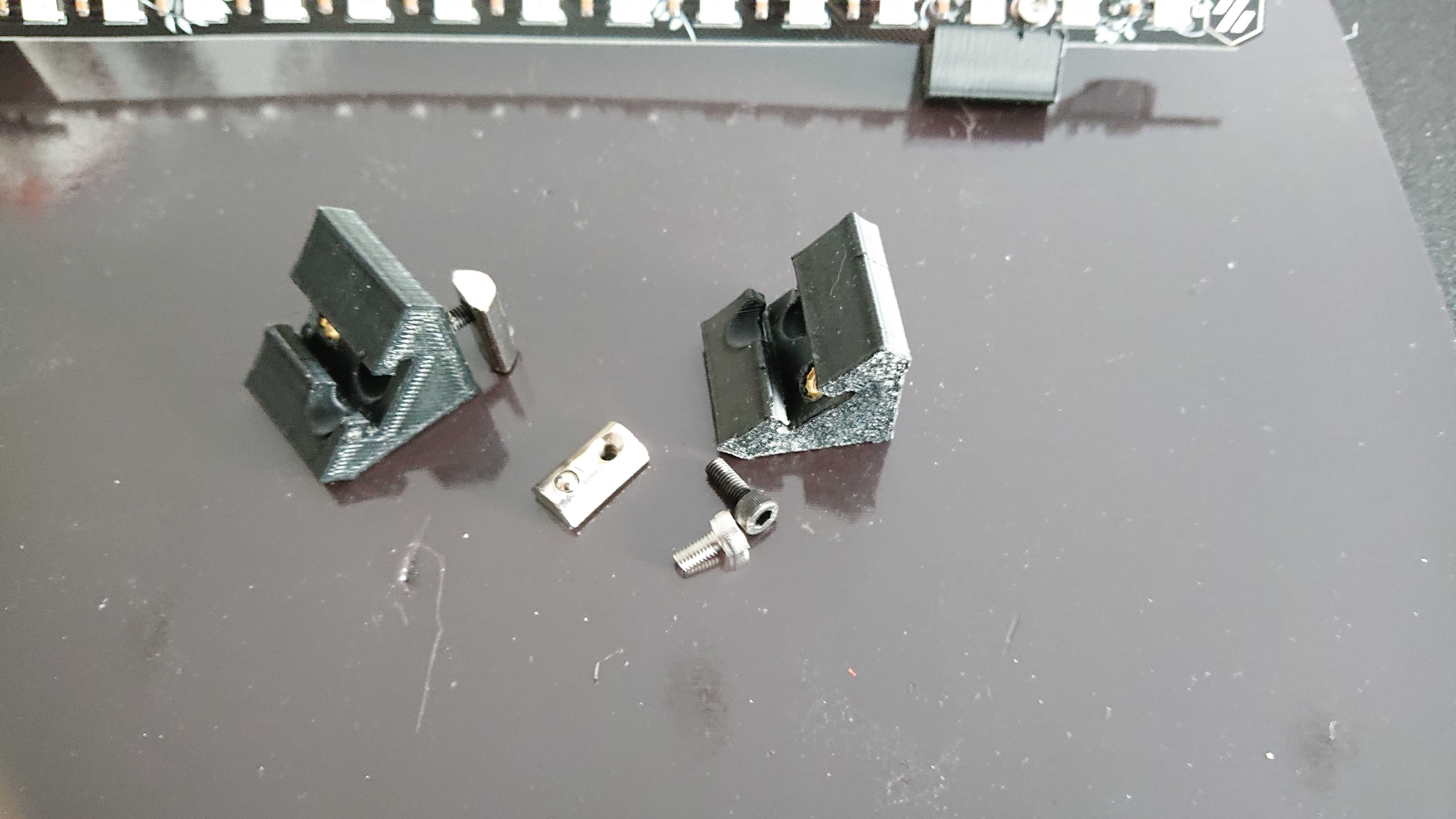 LED PCB Halter / Bracket by Dirk Lucky | Download free STL model ...