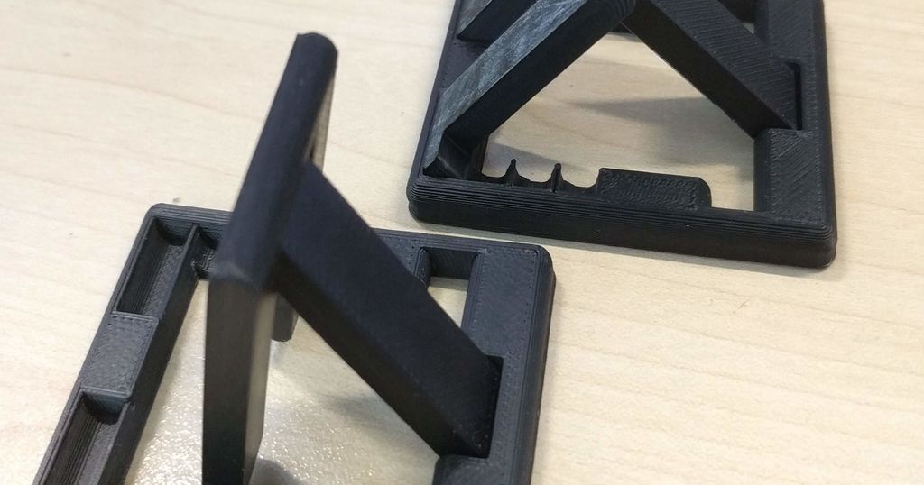 Folding Laptop Stand by Selelvian | Download free STL model ...