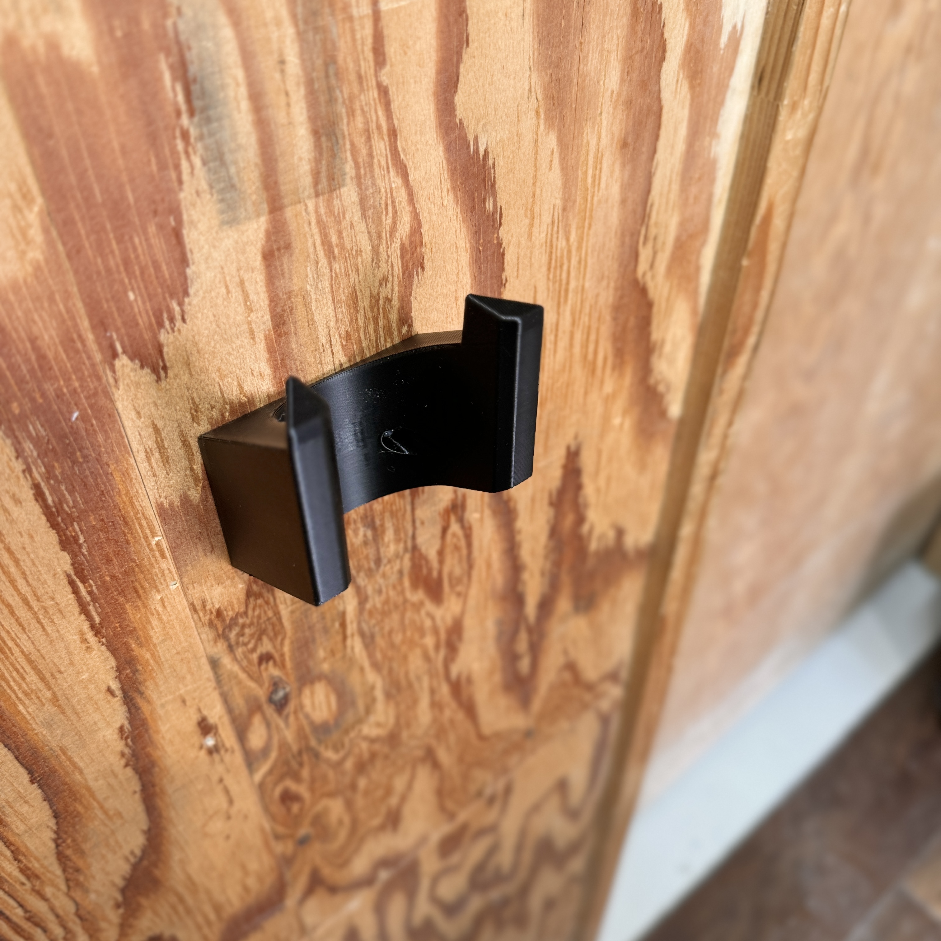 Makita CL286 wall mount bracket by Mworks | Download free STL model | Printables.com